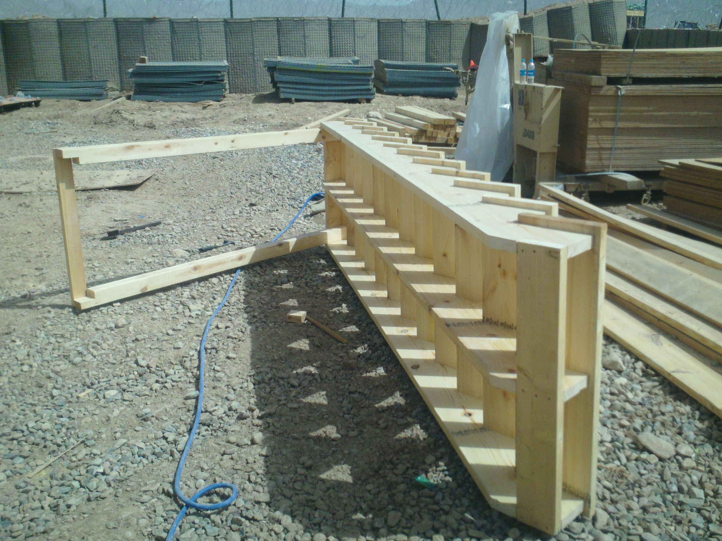 Self Standing Staircase : 7 Steps (with Pictures) - Instructables