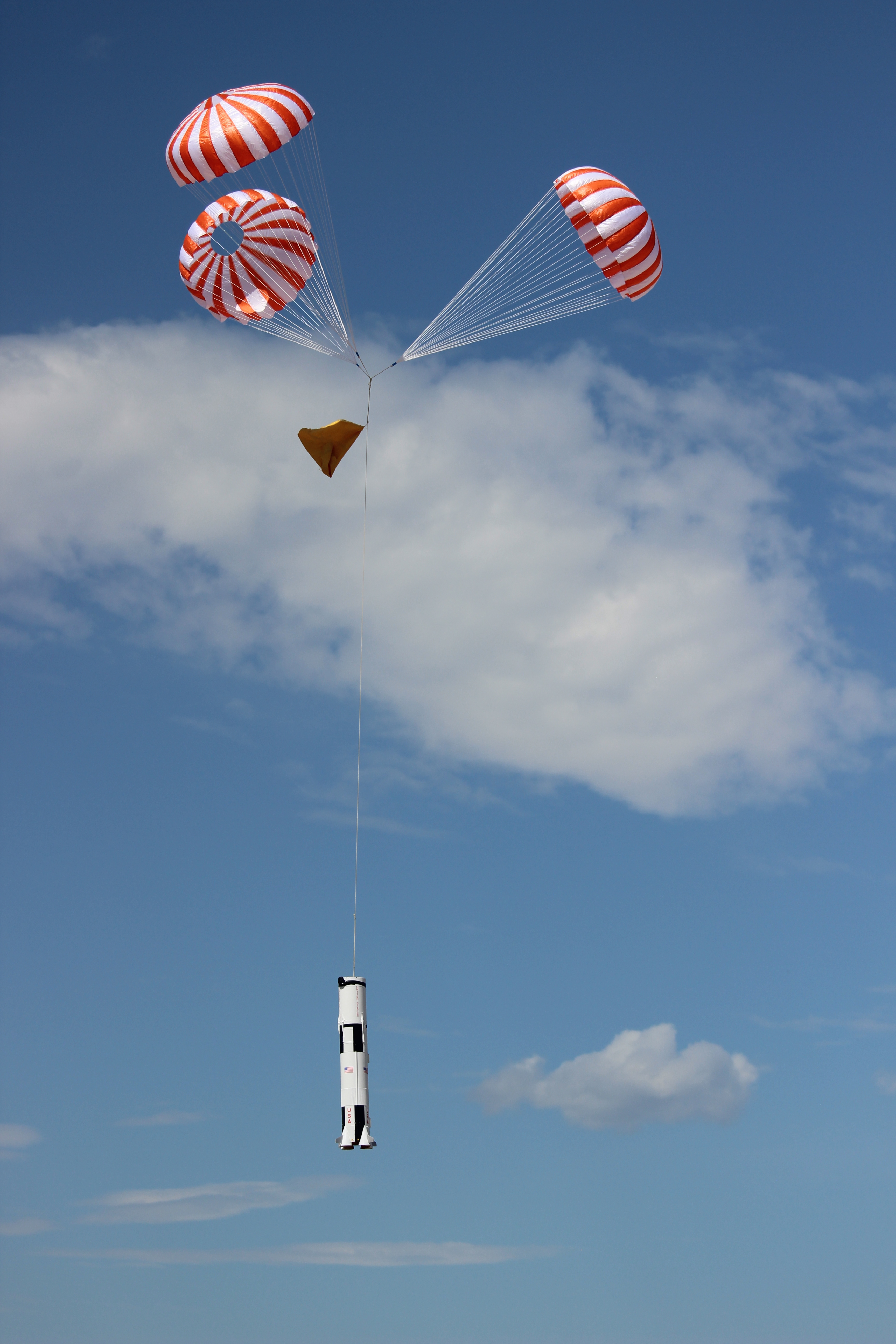 Orange and White Apollo-Style Model Rocket Parachutes : 6 Steps (with ...