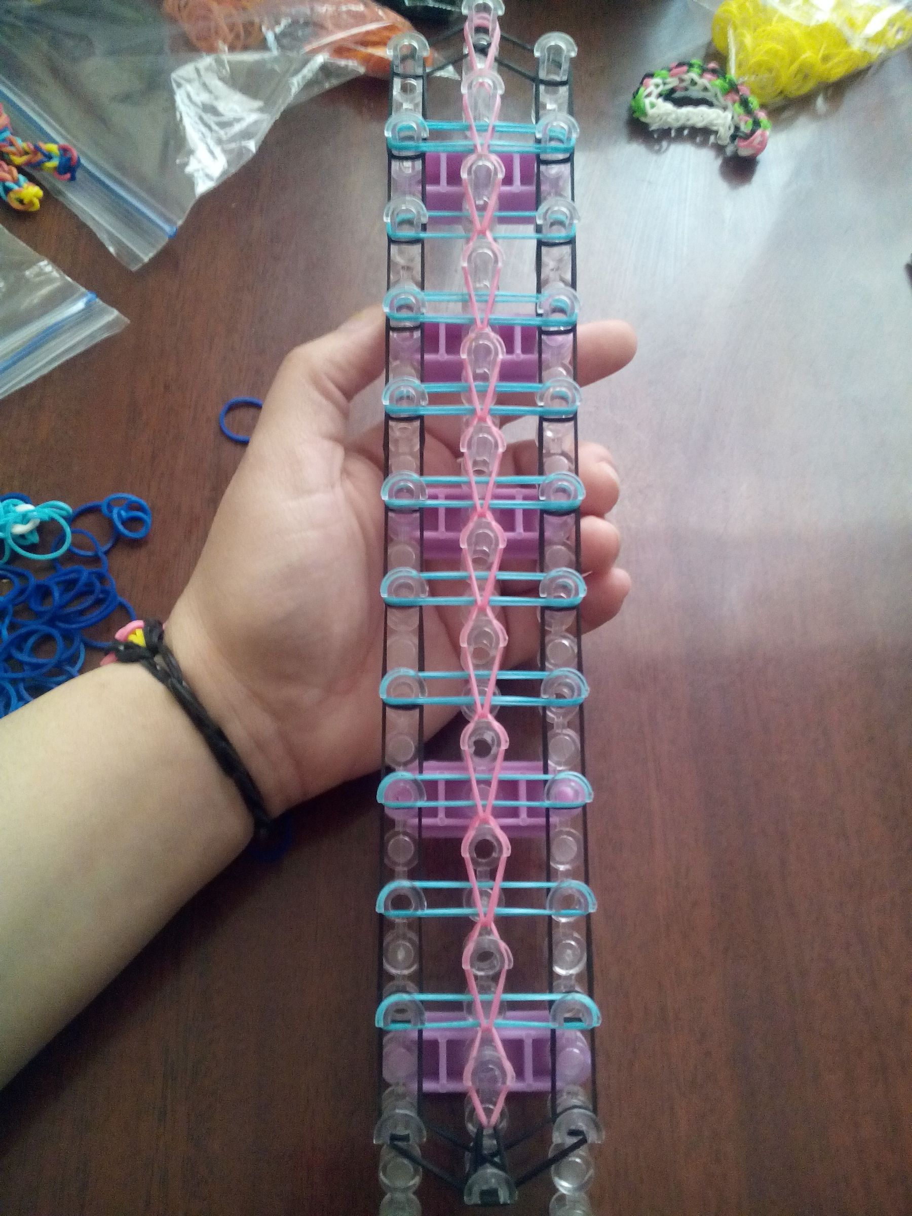 Loom Band Ladder Bracelet : 9 Steps - Instructables