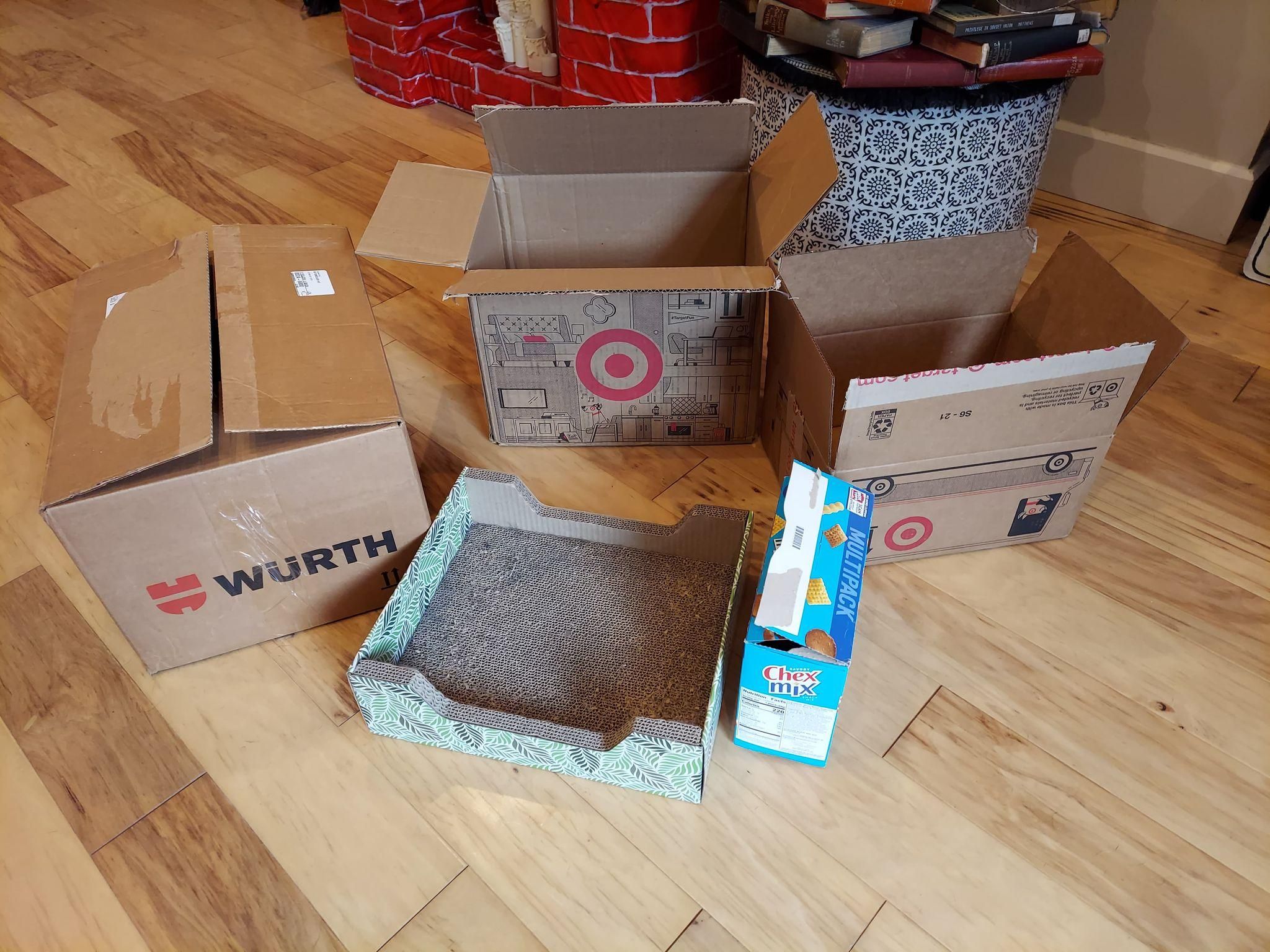 Cardboard Gingerbread Cat House : 12 Steps (with Pictures) - Instructables