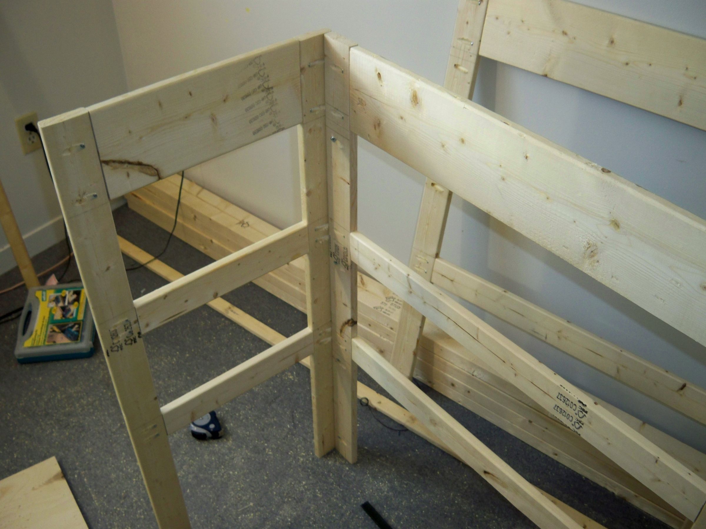 Baby Change Table With Storage Shelves : 10 Steps - Instructables