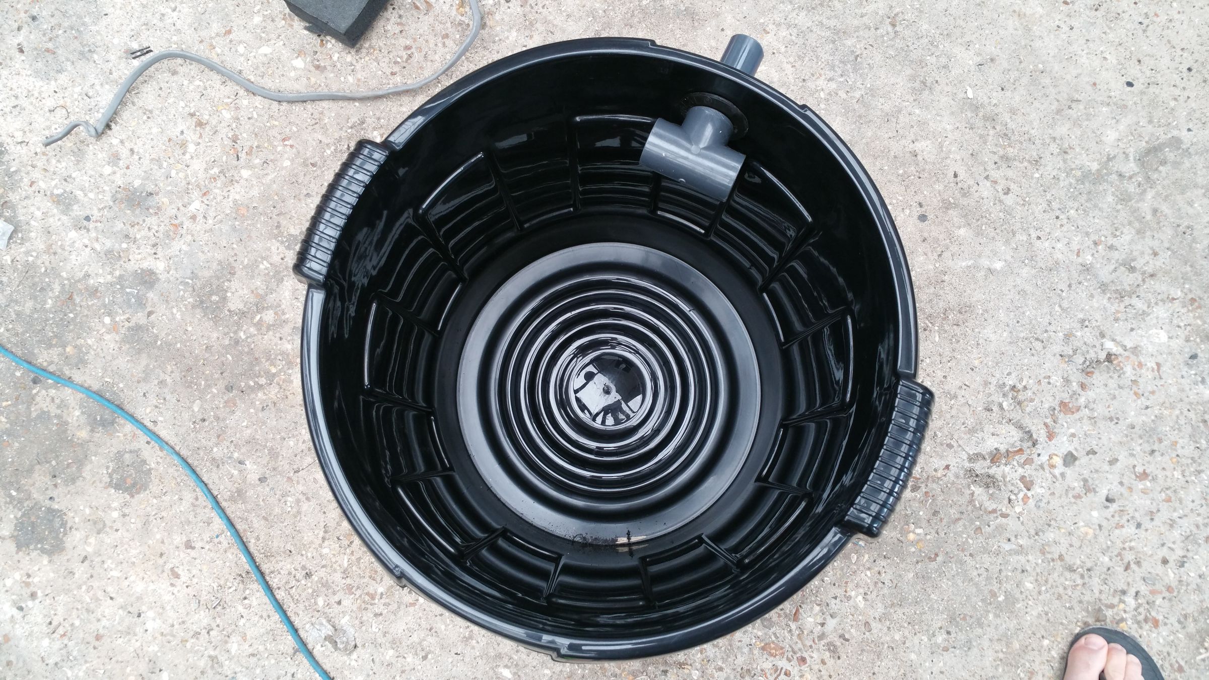 Fly Farm Box. Maggot Box. : 8 Steps (with Pictures) - Instructables