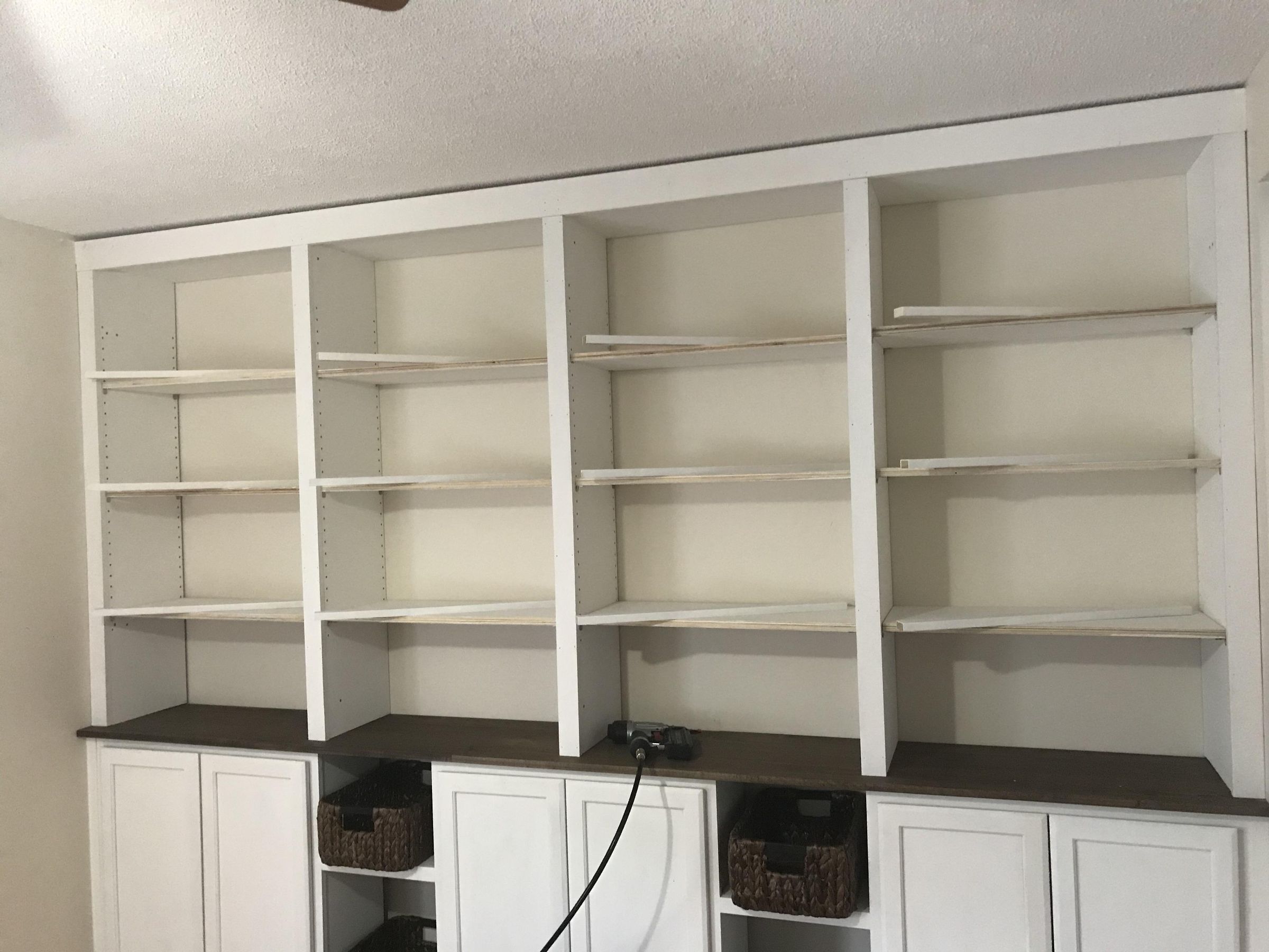 DIY Built-in Bookcase : 6 Steps (with Pictures) - Instructables