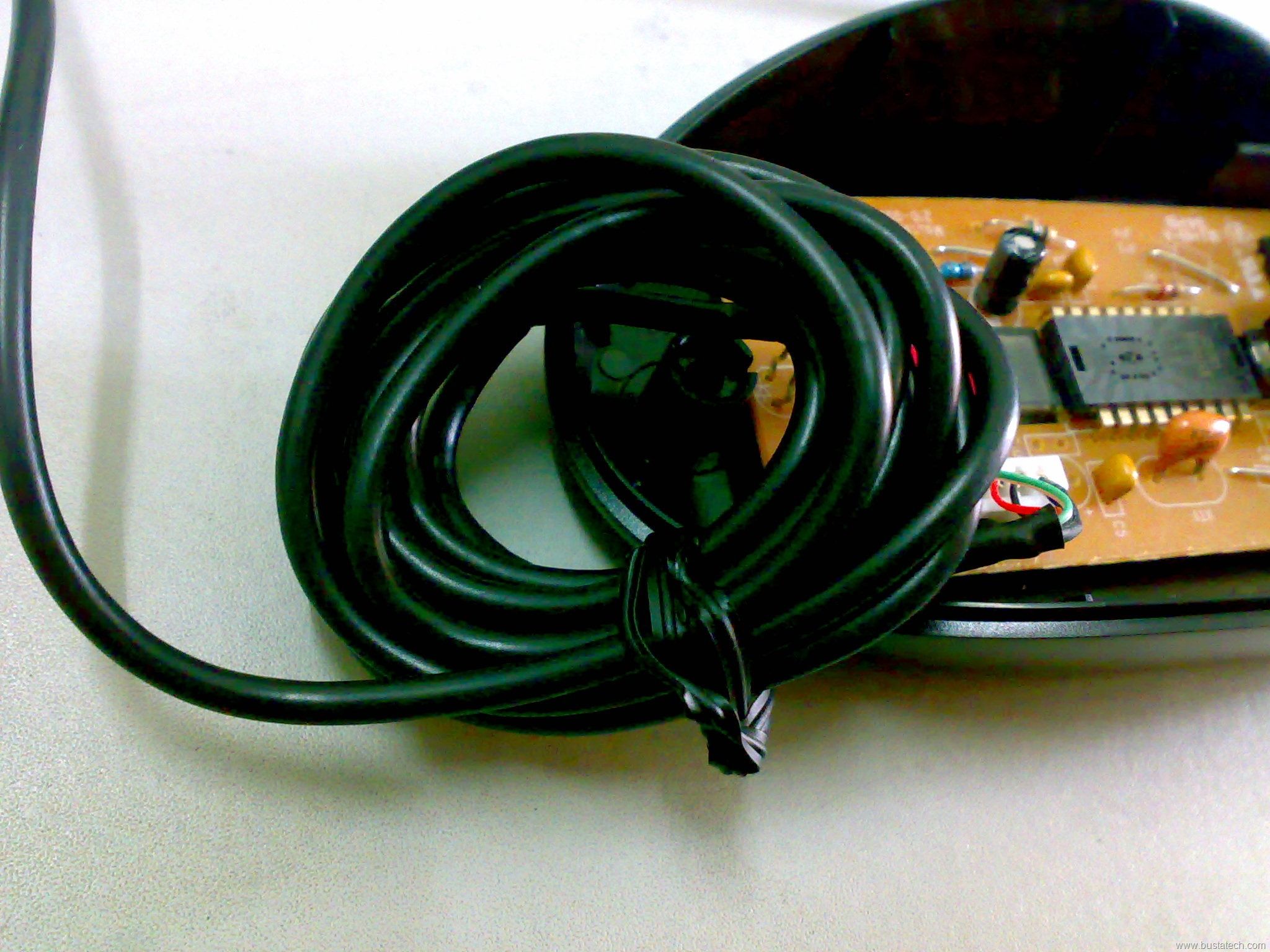 Shorten the Length of Wire for Your PC Mouse : 5 Steps - Instructables