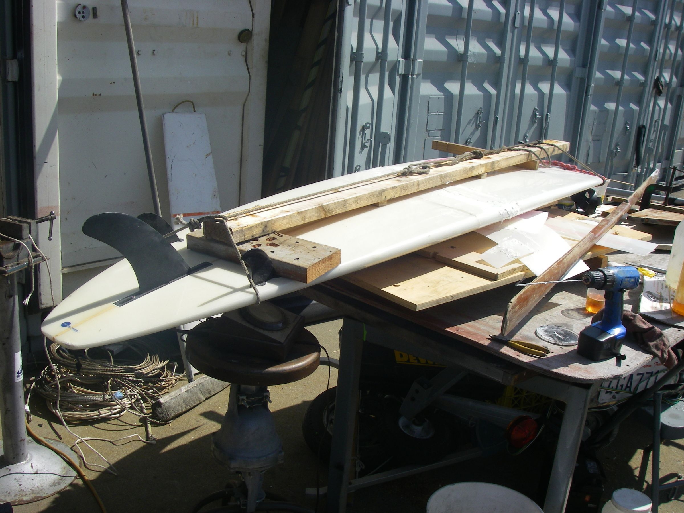 Fix a Very Broken Surf Board : 19 Steps (with Pictures) - Instructables