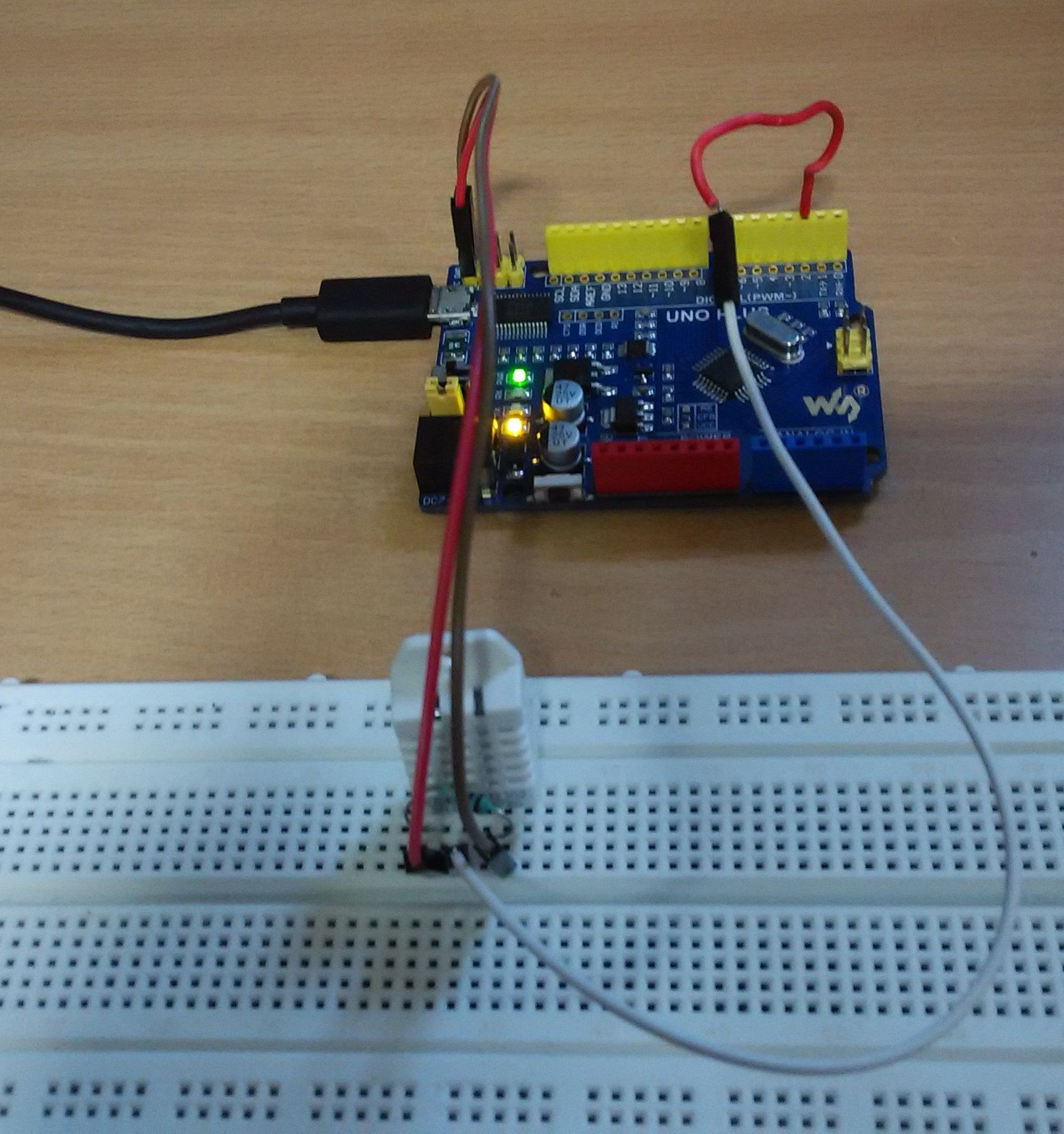 Arduino and DHT22 (AM2302) Temperature Measurement : 3 Steps ...