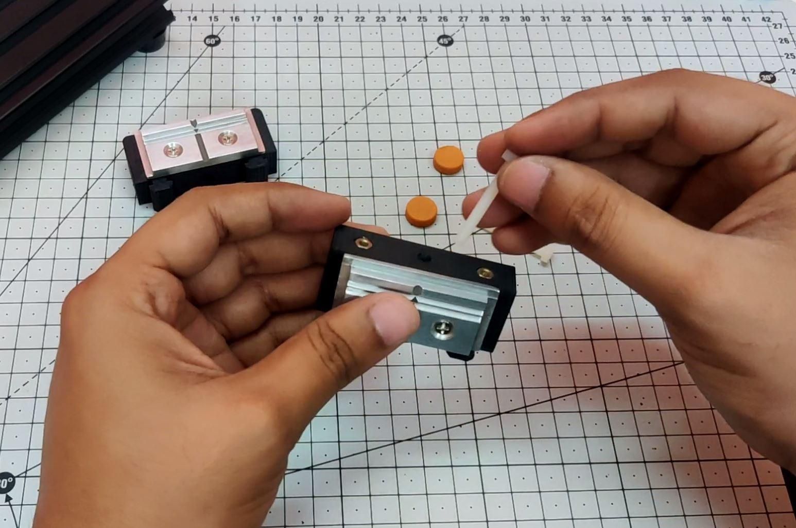 PCB Bench Vise From Aluminum Extrusion Profile : 8 Steps (with Pictures ...