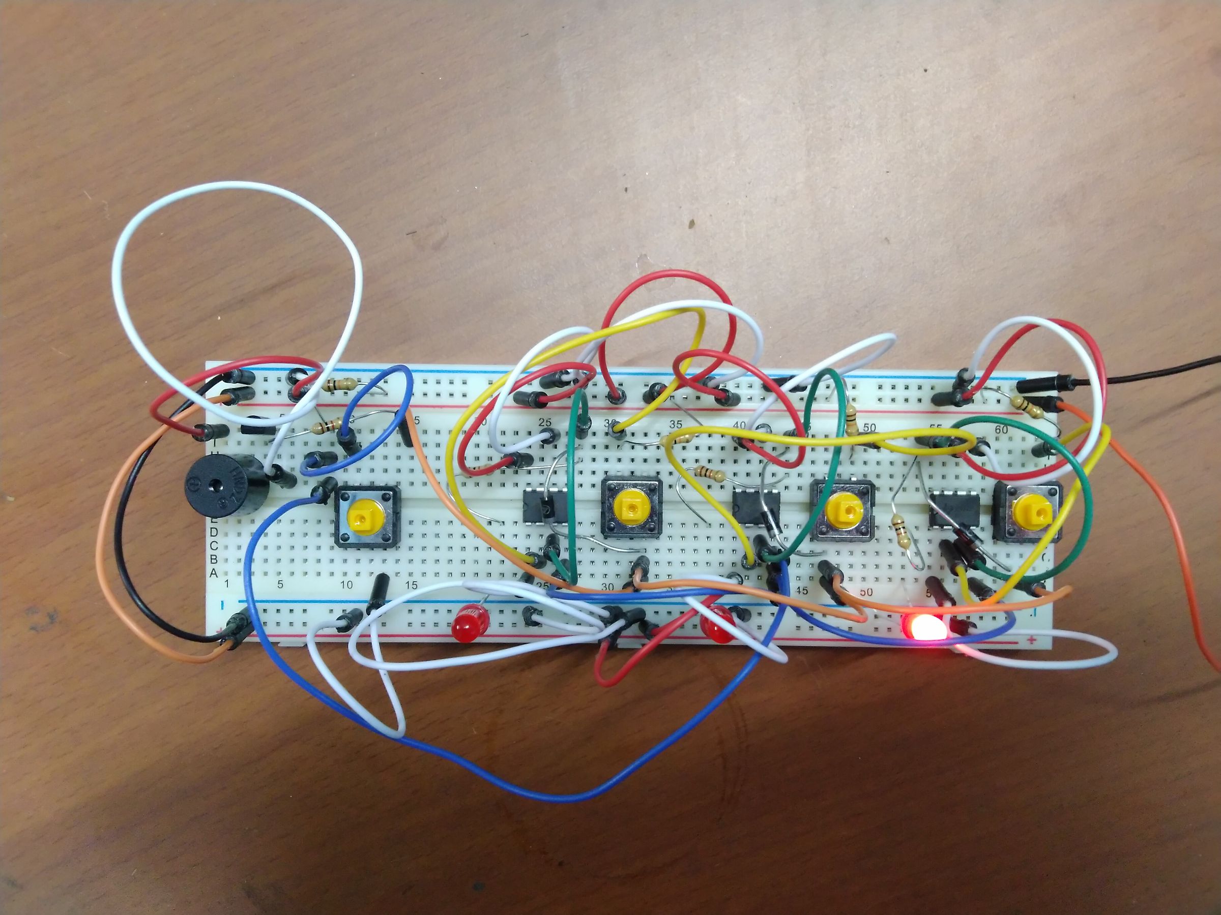 Quiz Buzzer Using 555 Timer IC : 4 Steps - Instructables