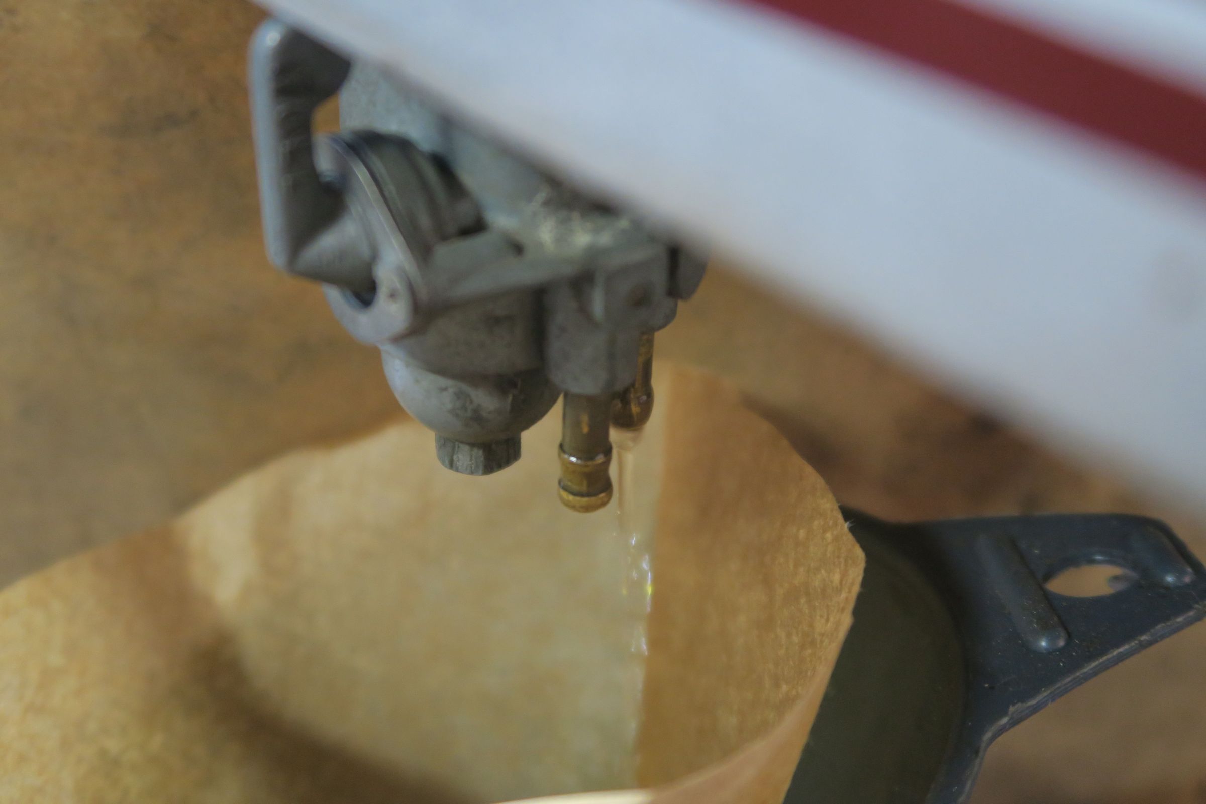 Motorcycle Petcock Replacement : 4 Steps (with Pictures) - Instructables