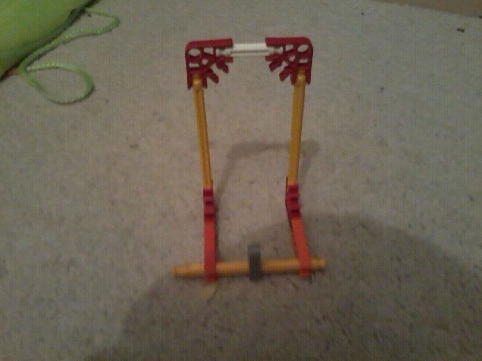 K'nex Game Stand : 4 Steps - Instructables