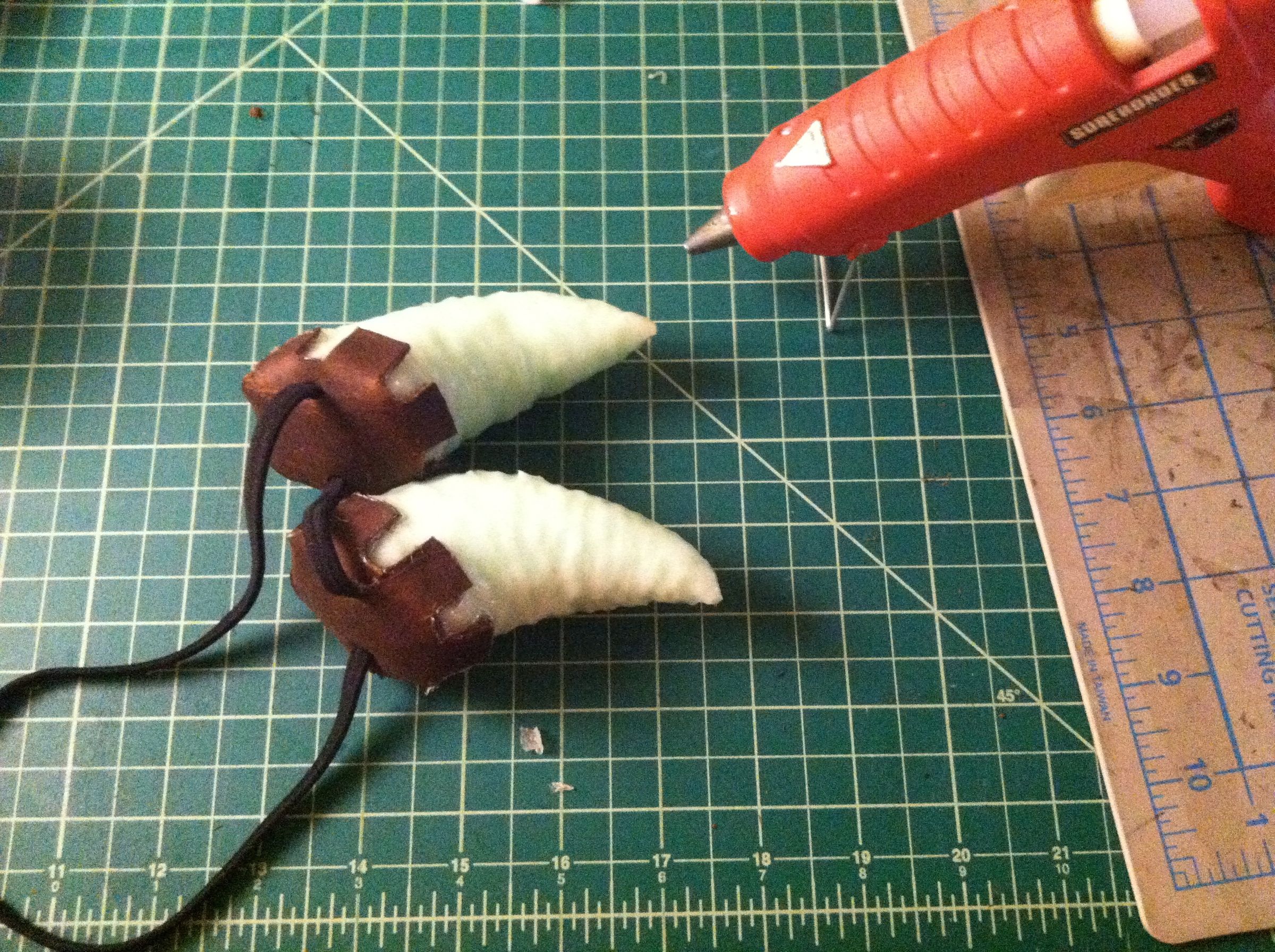 Super Simple Demon Horns! : 8 Steps (with Pictures) - Instructables