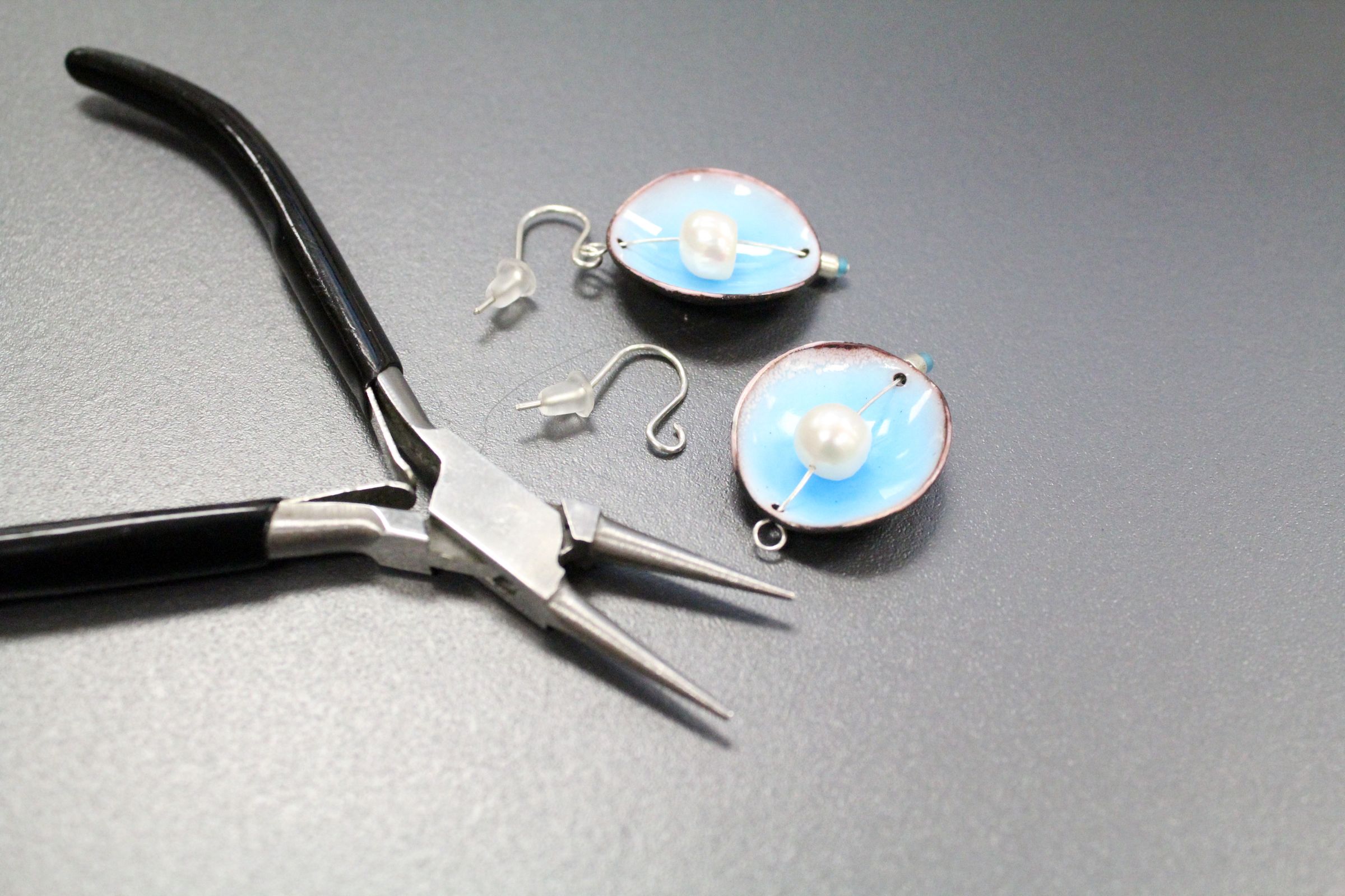 Enameling Metal Jewelry : 13 Steps (with Pictures) - Instructables