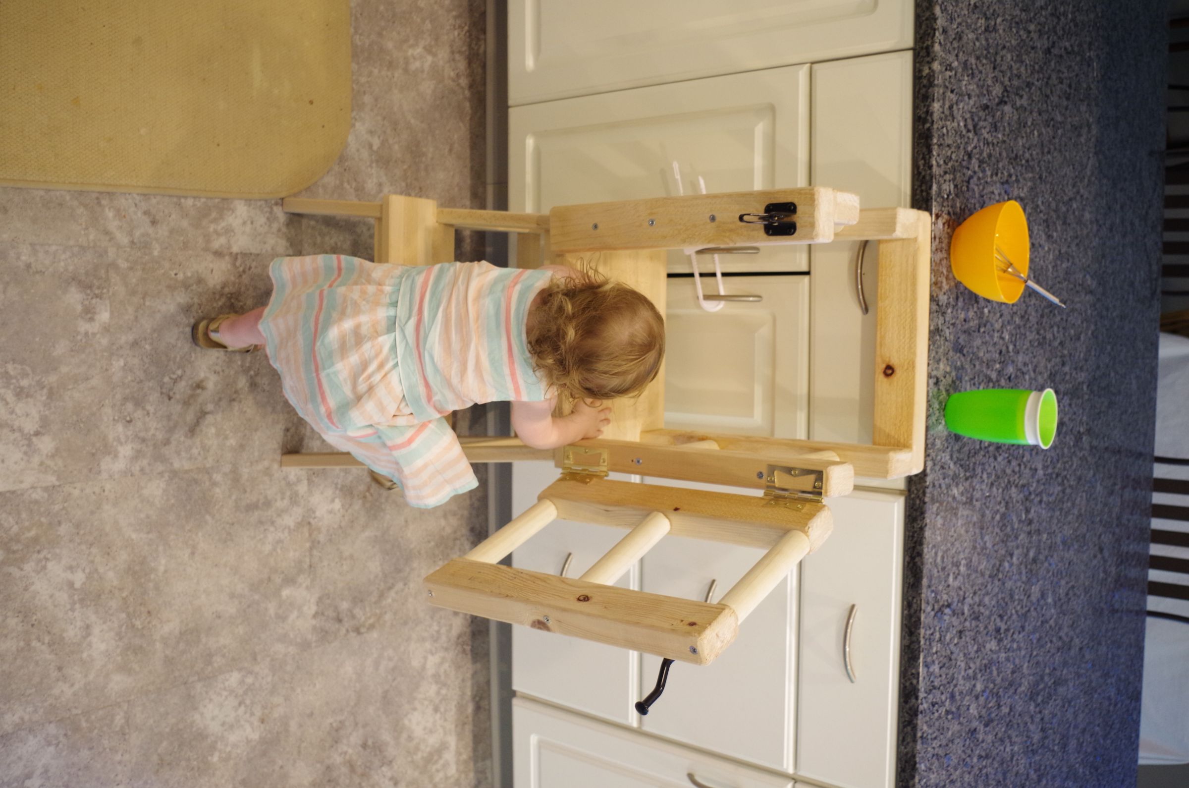 Kitchen Helper Tower : 8 Steps (with Pictures) - Instructables