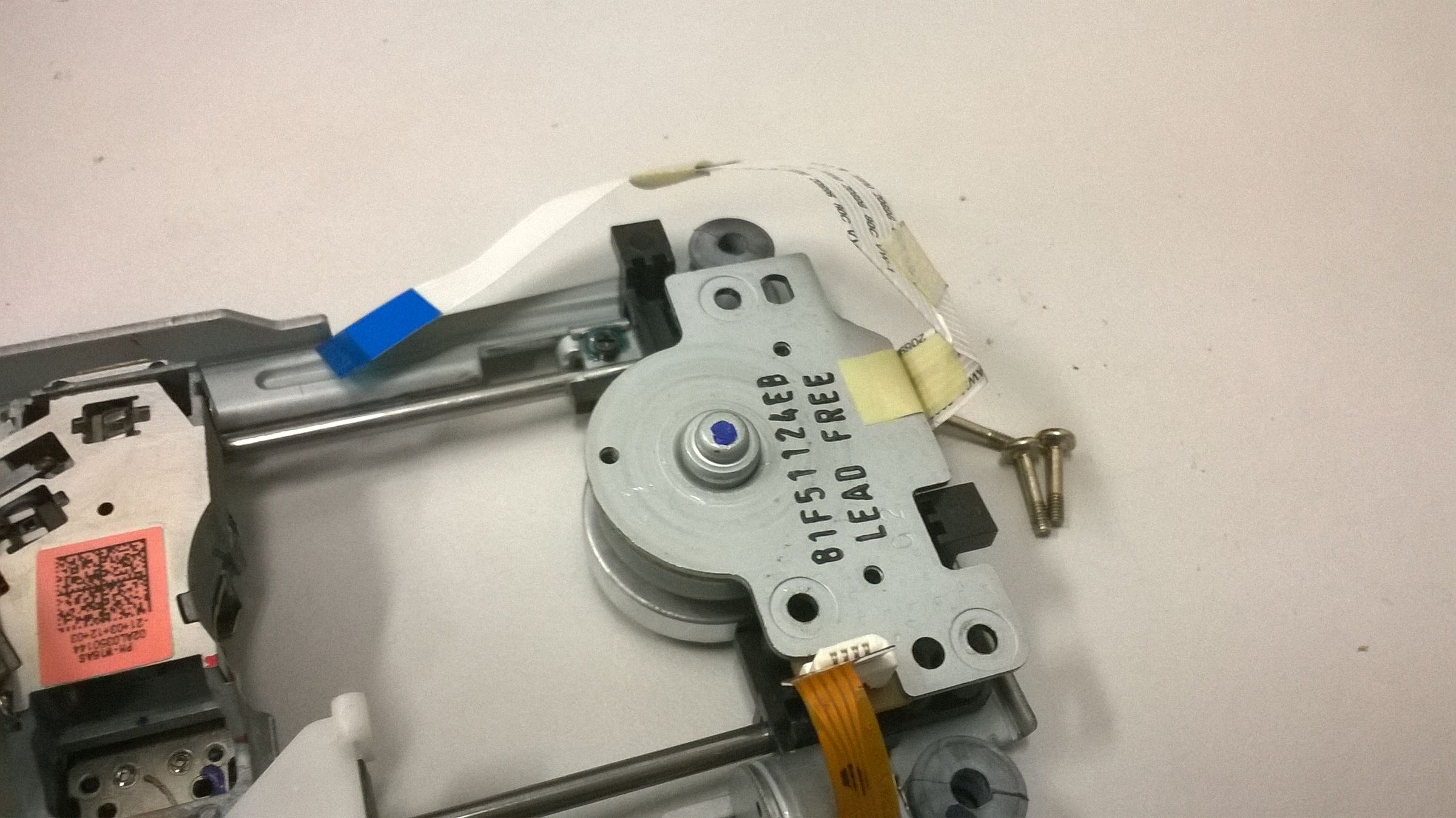 Disassembling a CD/DVD Reader and Reusing Its Parts : 12 Steps (with ...