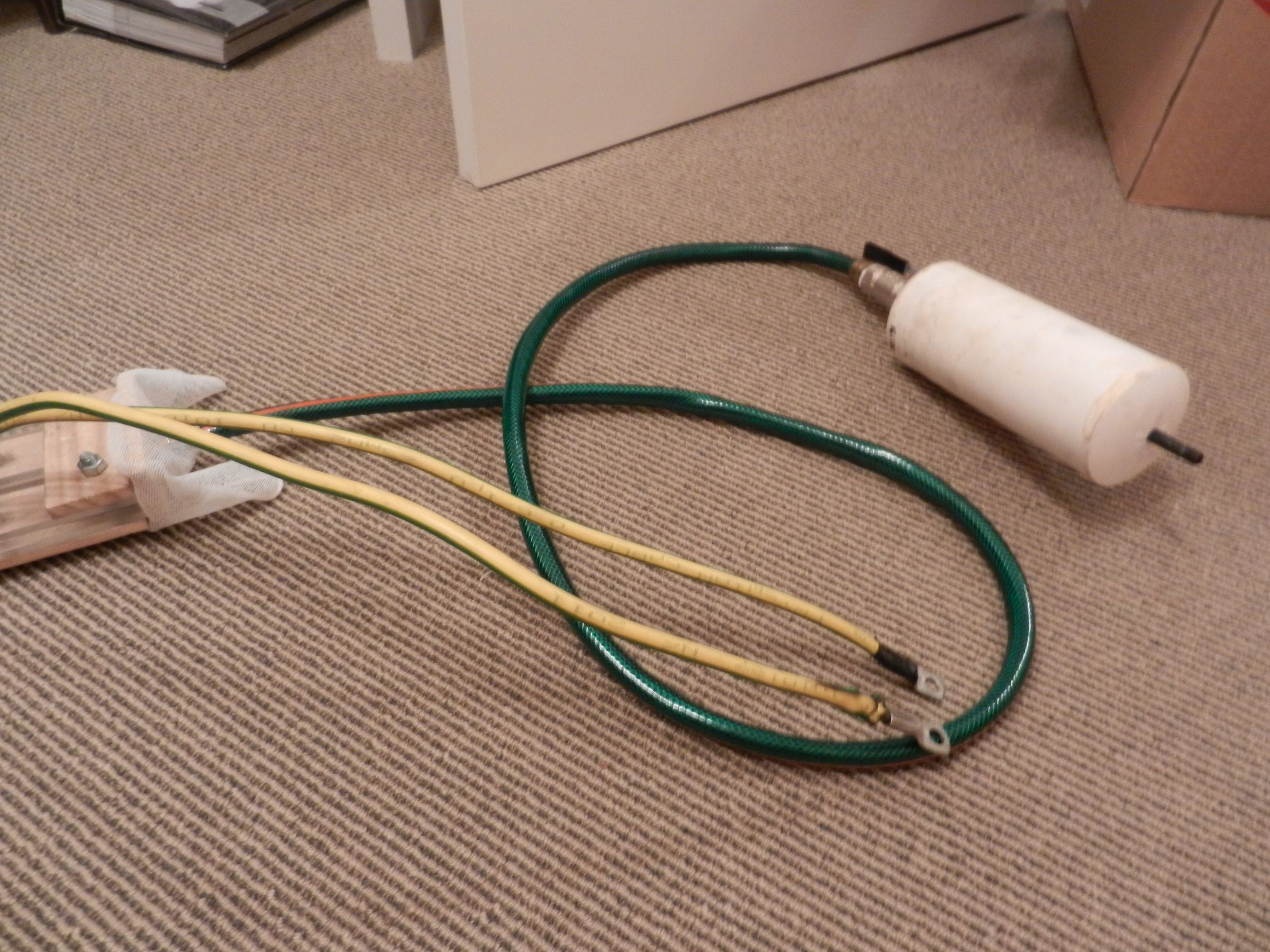 How to Make a Homemade Railgun : 9 Steps - Instructables