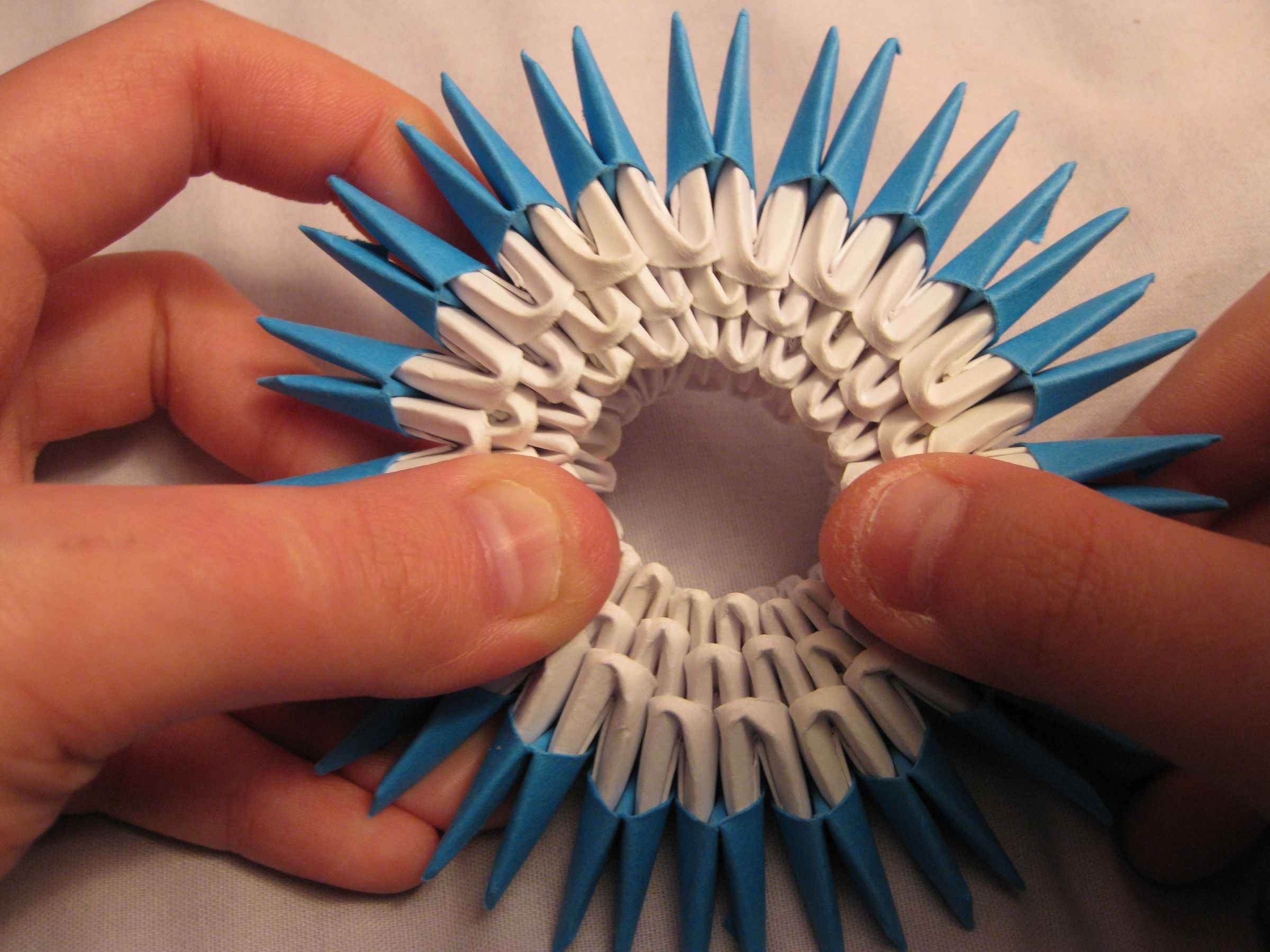 Modular Origami Swan : 11 Steps (with Pictures) - Instructables