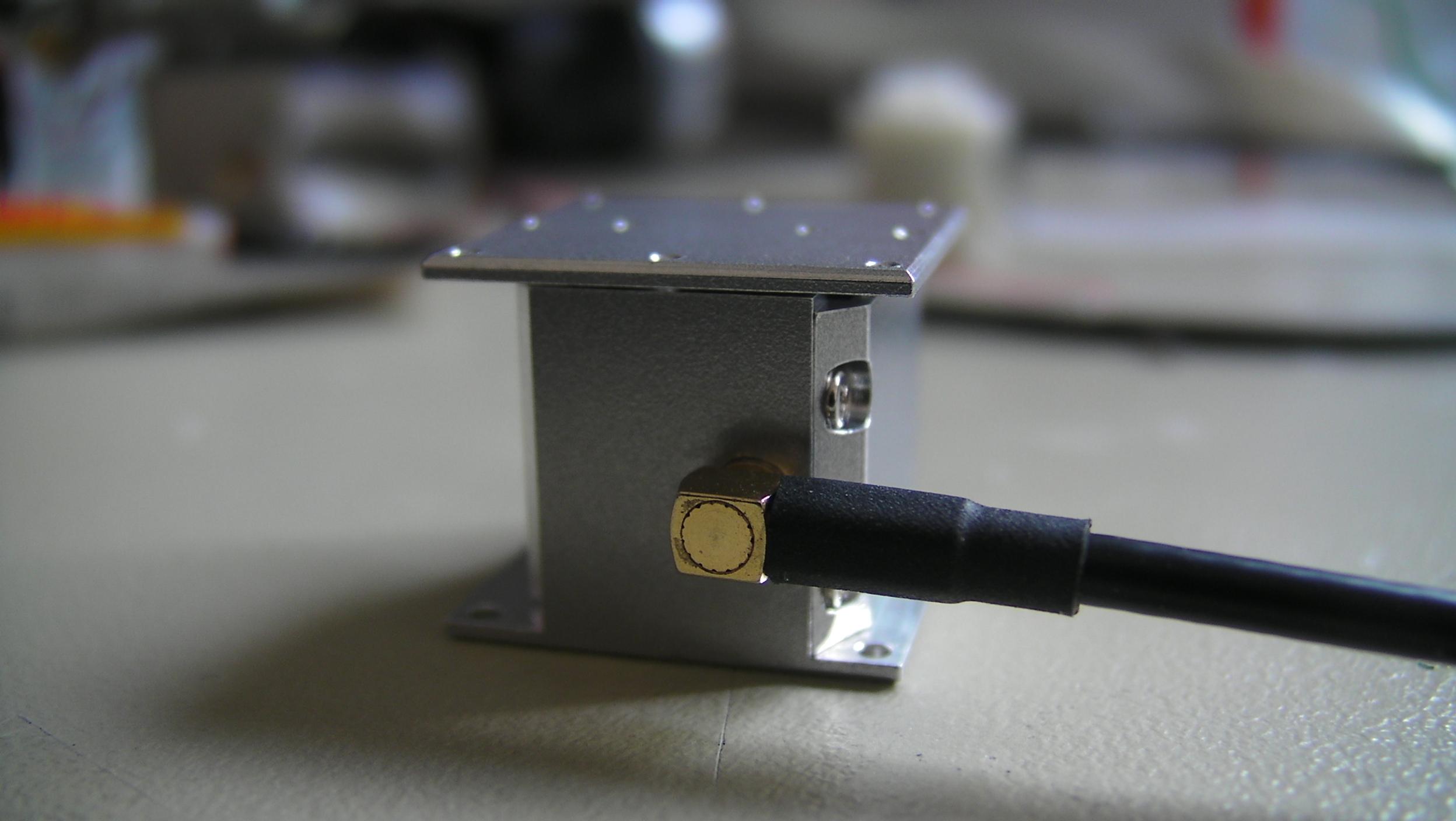 Hacking Linear Slides Into Centimeter Range, Nanometer Step Size and ...