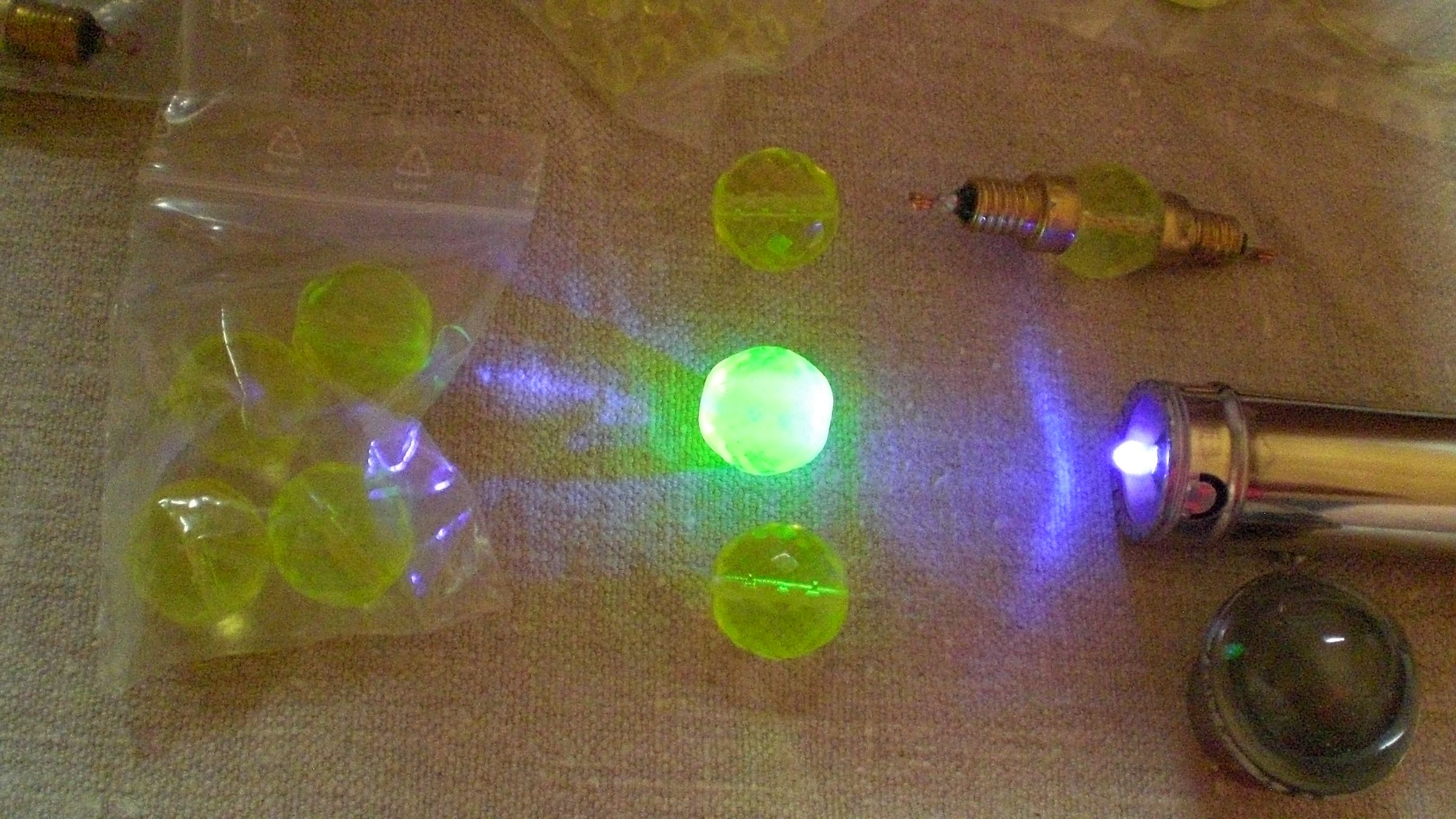 Steampunked Magic Uranium Light : 4 Steps (with Pictures) - Instructables