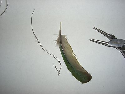 How to Wire Wrap a Feather - Method 2 : 4 Steps (with Pictures ...