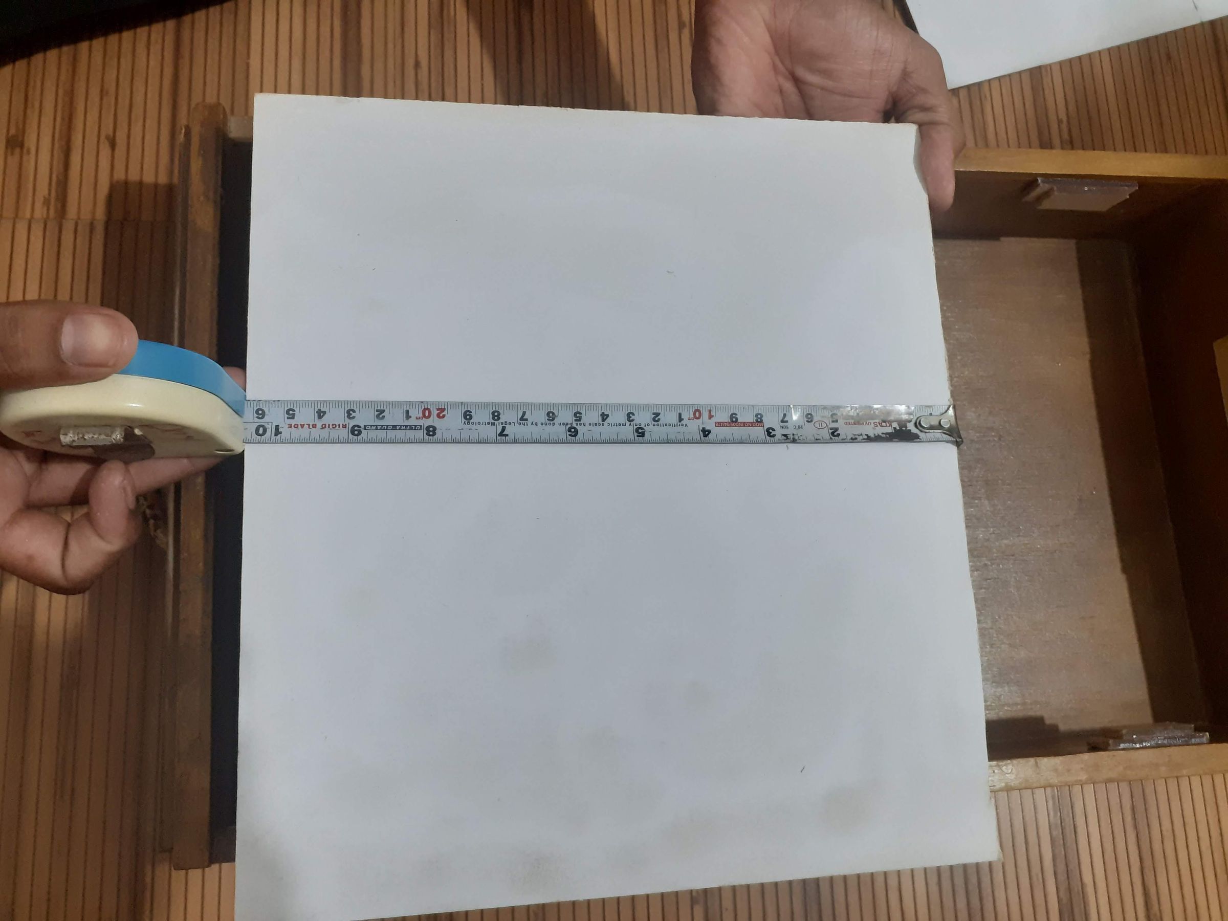 Secret Compartment in Drawer : 4 Steps - Instructables