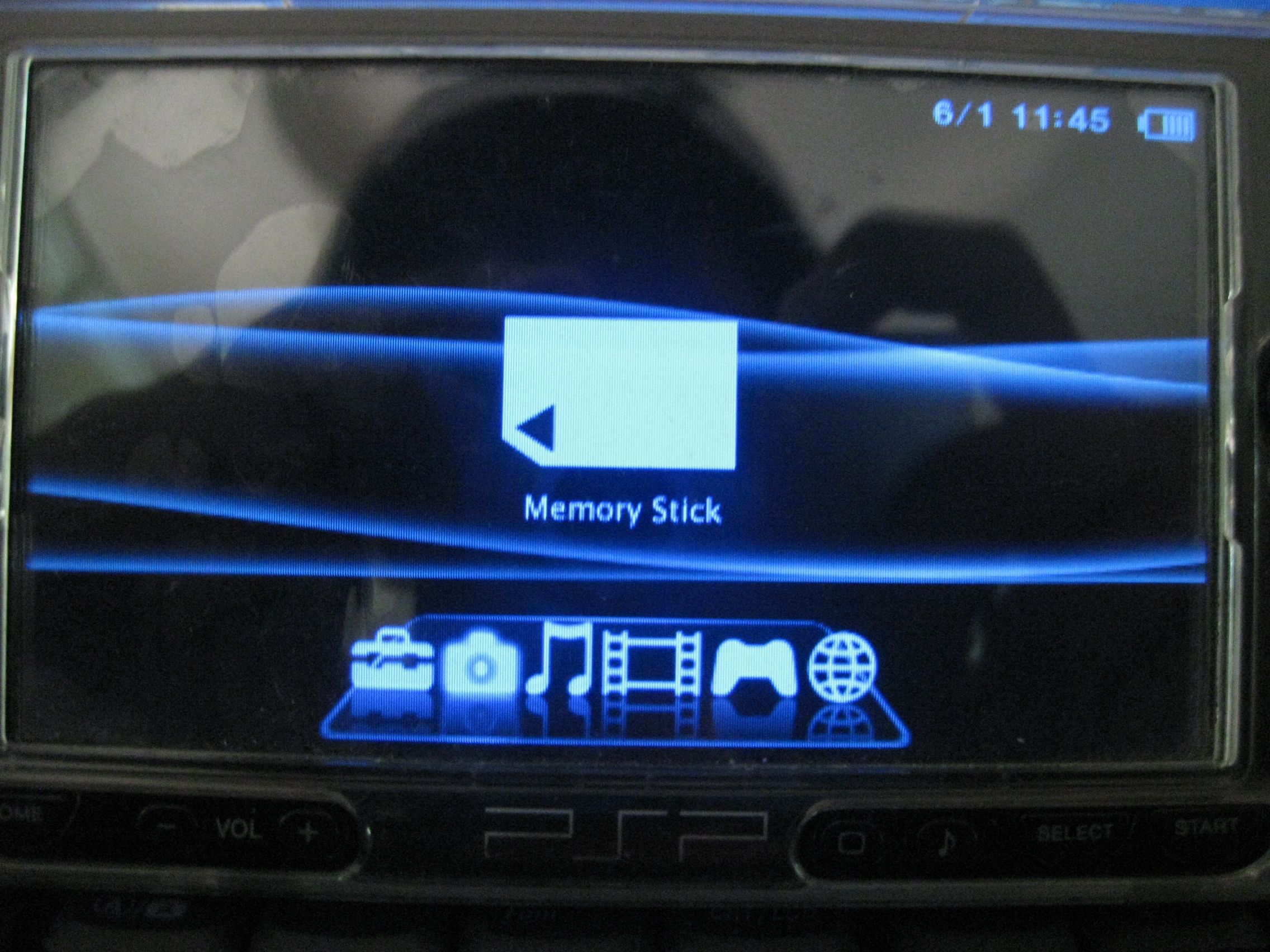 PSP CXMB Theme for Cfw 3.90 M33-3 : 4 Steps - Instructables