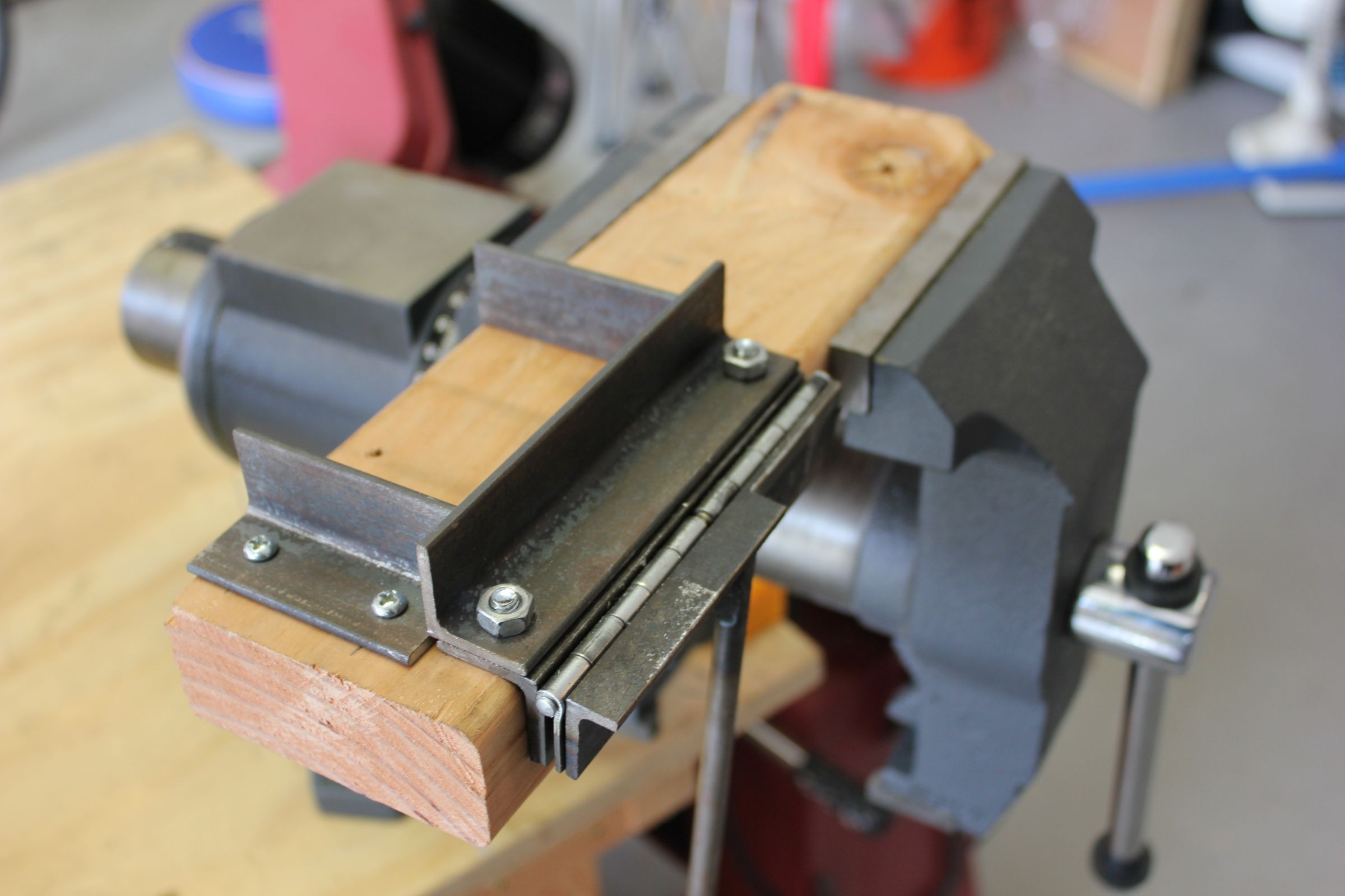 Homemade Mini Bend Brake : 7 Steps (with Pictures) - Instructables