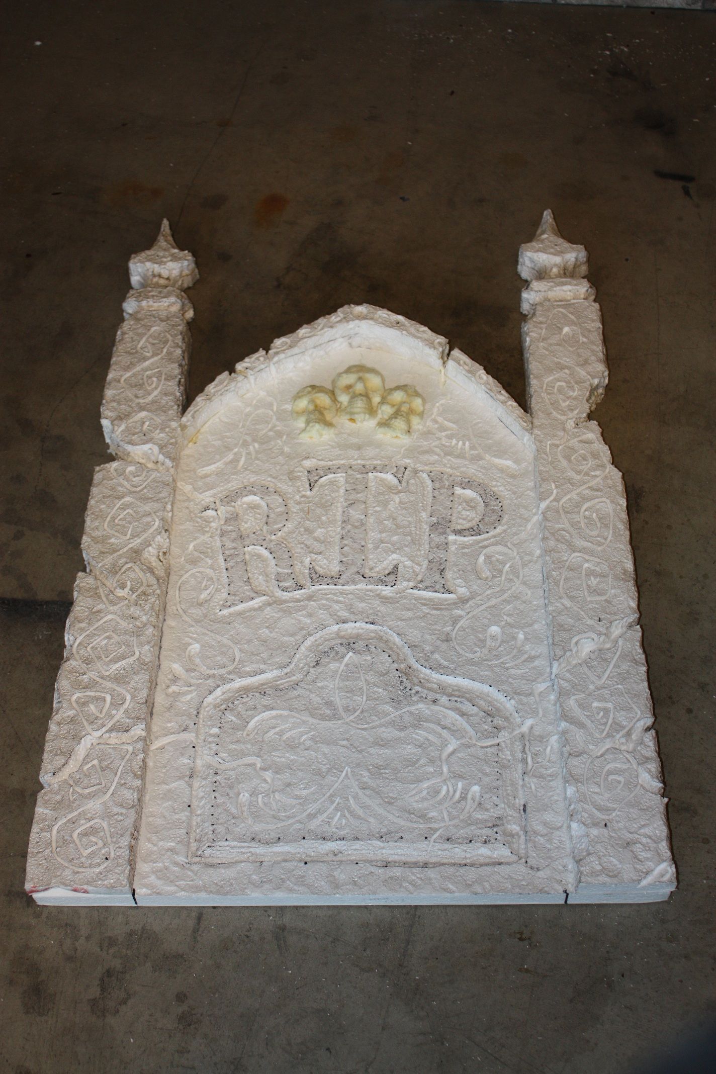Home Made Grave Stones : 13 Steps (with Pictures) - Instructables