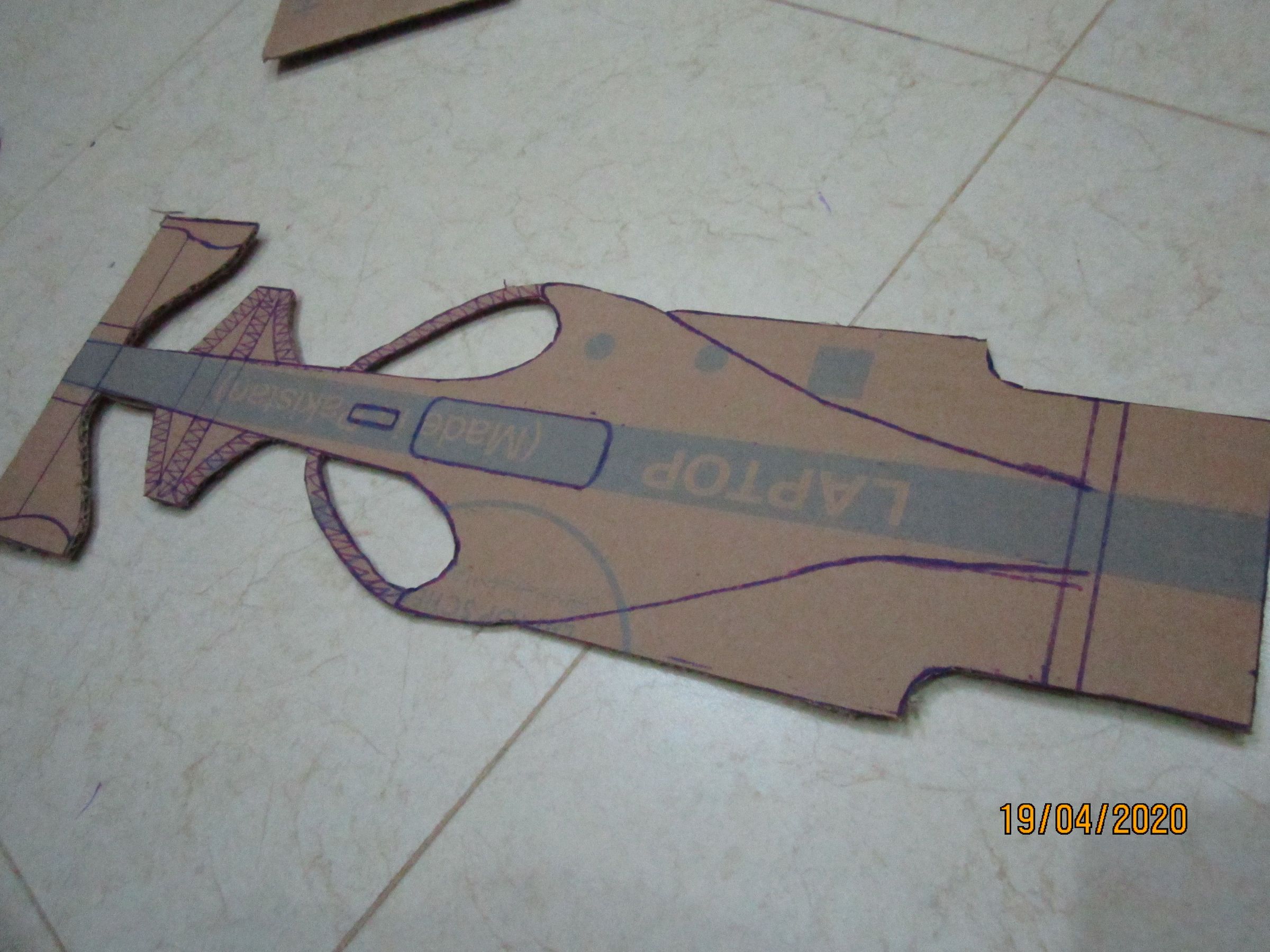 DIY Cardboard Formula 1 Car Model : 4 Steps - Instructables