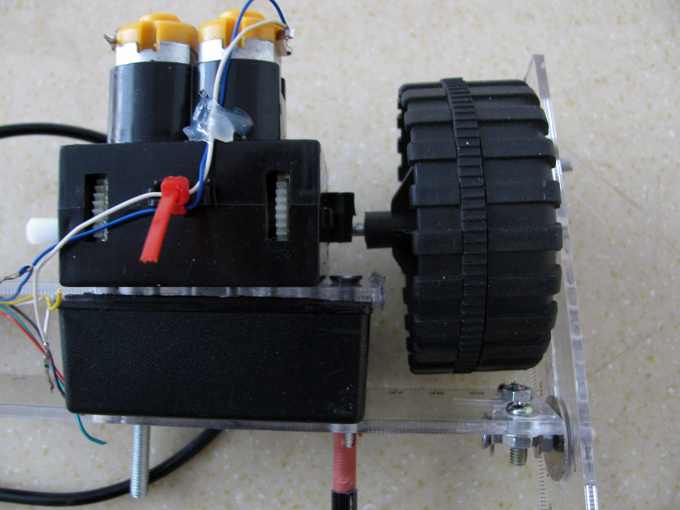 Build a Simple Walking Robot Leg : 6 Steps (with Pictures) - Instructables