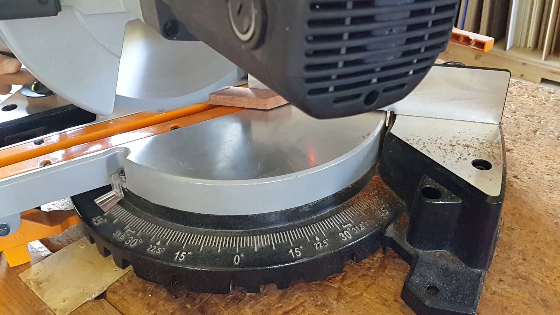 Spider Shaped Lamp : 11 Steps (with Pictures) - Instructables