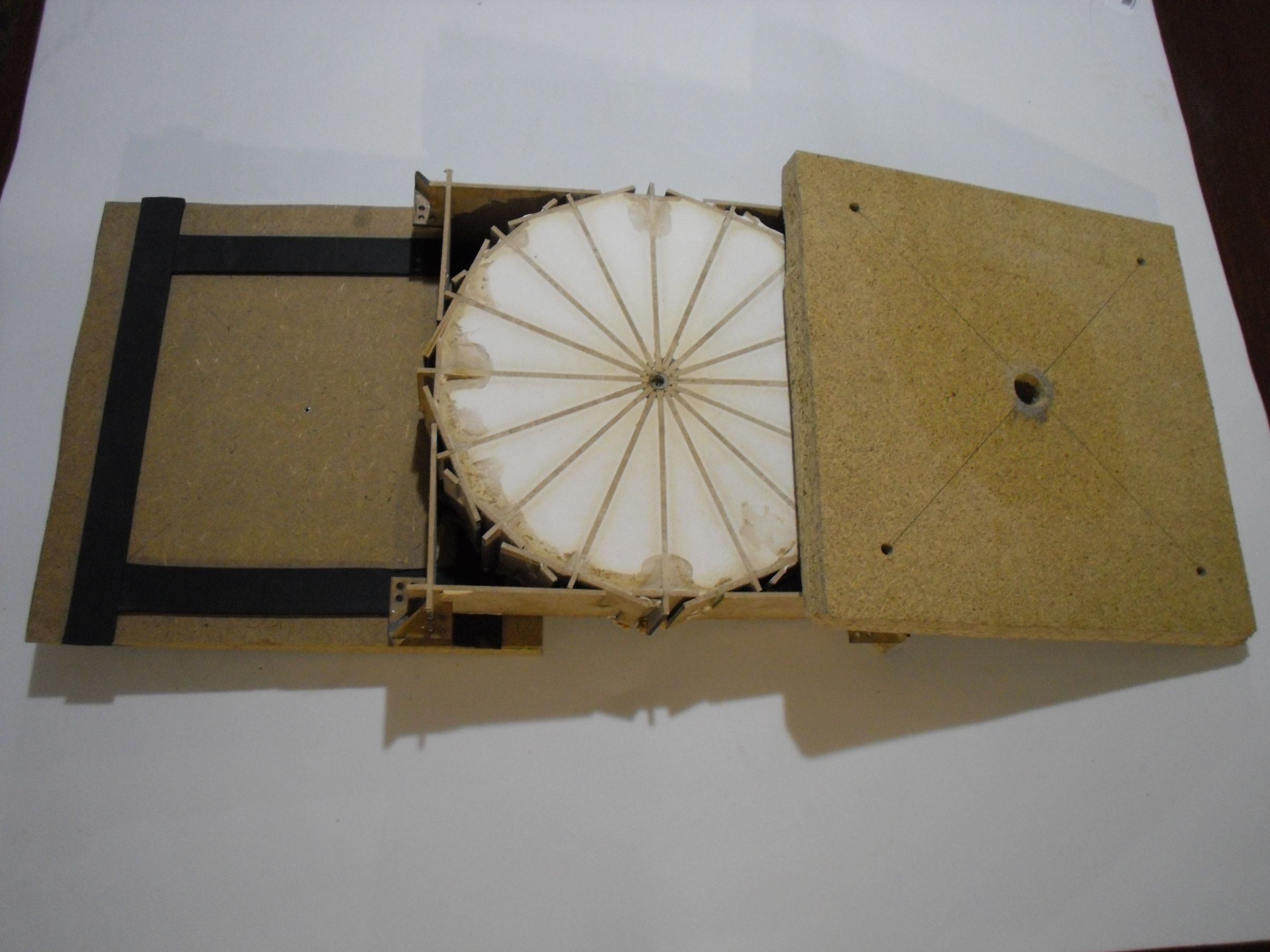 DIY - Holographic Parabolic Mirrors - the Mirascope : 8 Steps (with ...