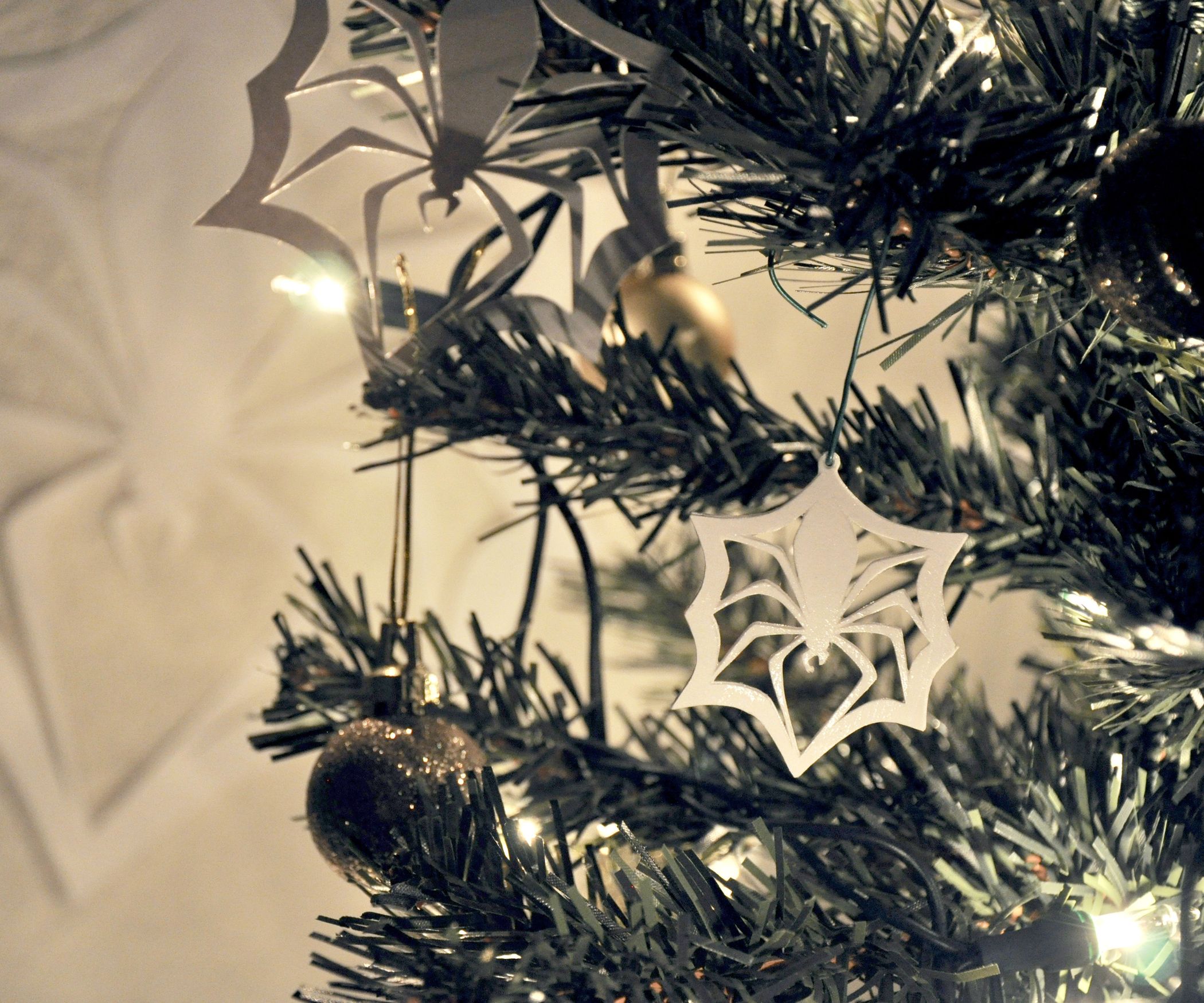 Jack Skellington Spider Snowflake Ornament : 5 Steps (with Pictures ...