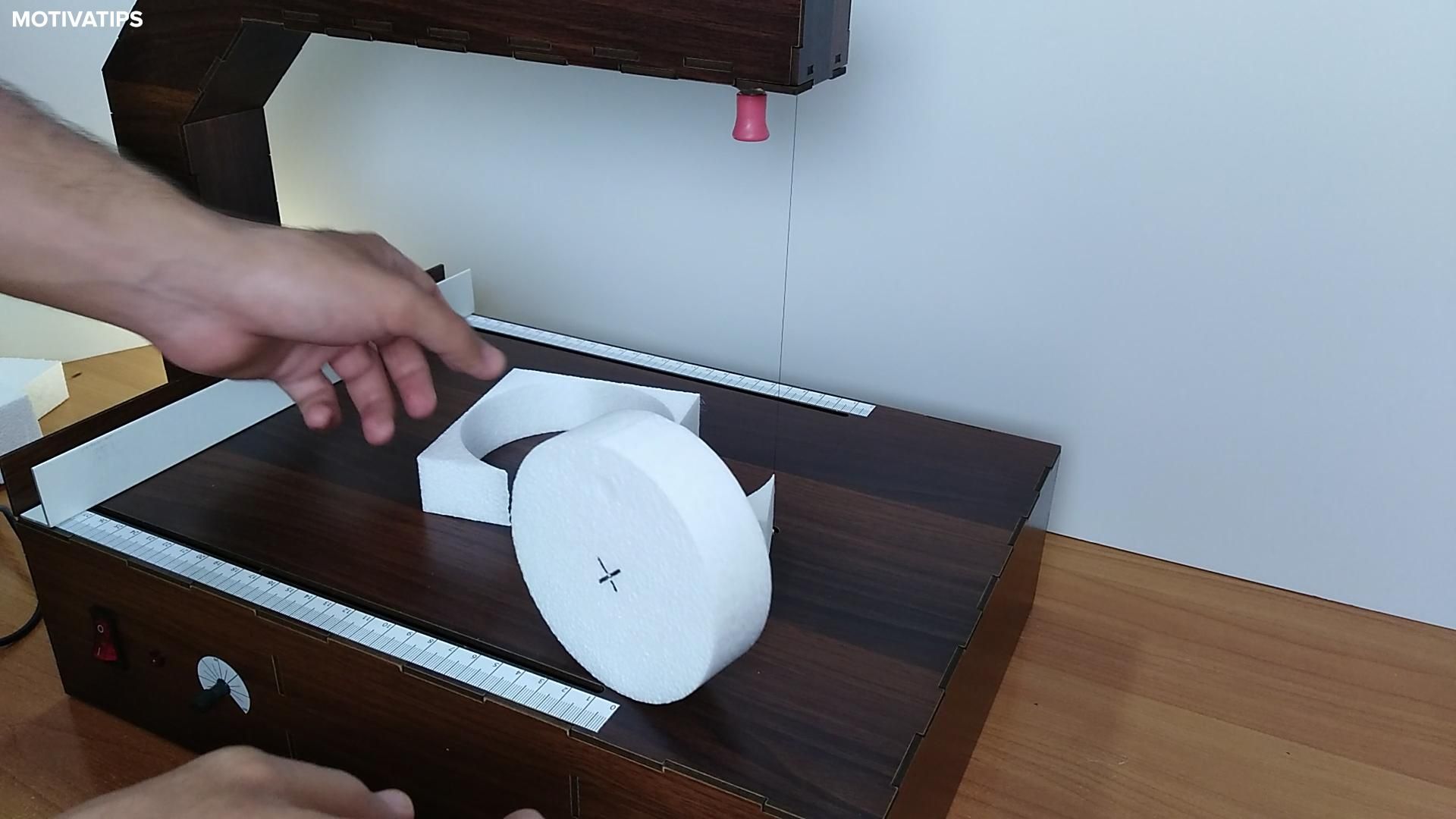 Pro Foam Cutting Machine : 5 Steps (with Pictures) - Instructables