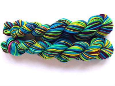 How to Dye Self Striping Yarn (without Special Tools!) : 4 Steps (with ...