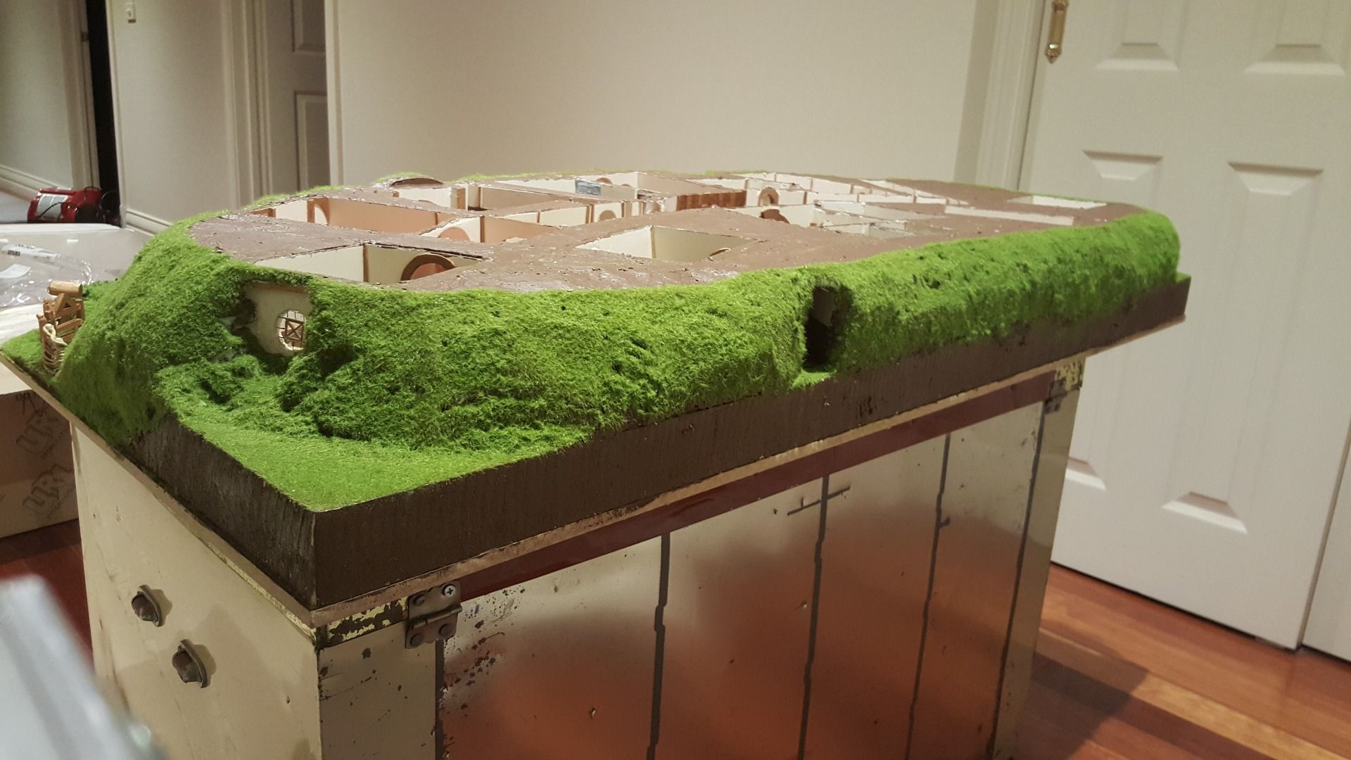 Hand Made Bagend - a Hobbit Hole : 11 Steps (with Pictures) - Instructables