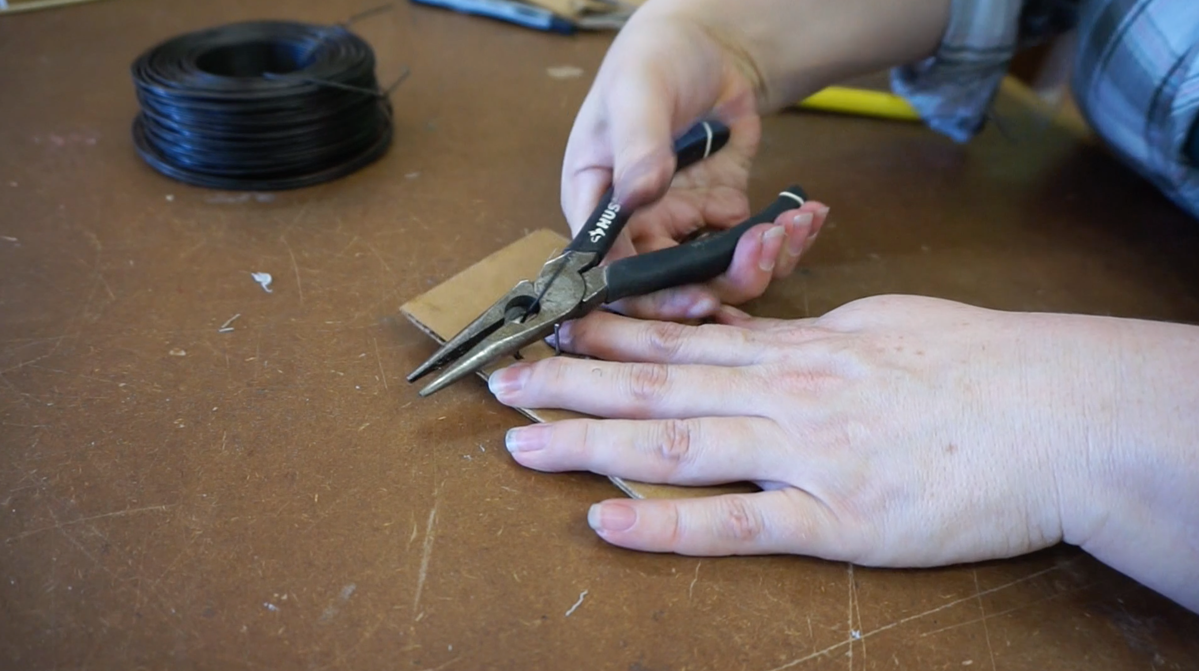 6 Easy Tinkering Hinges : 7 Steps (with Pictures) - Instructables