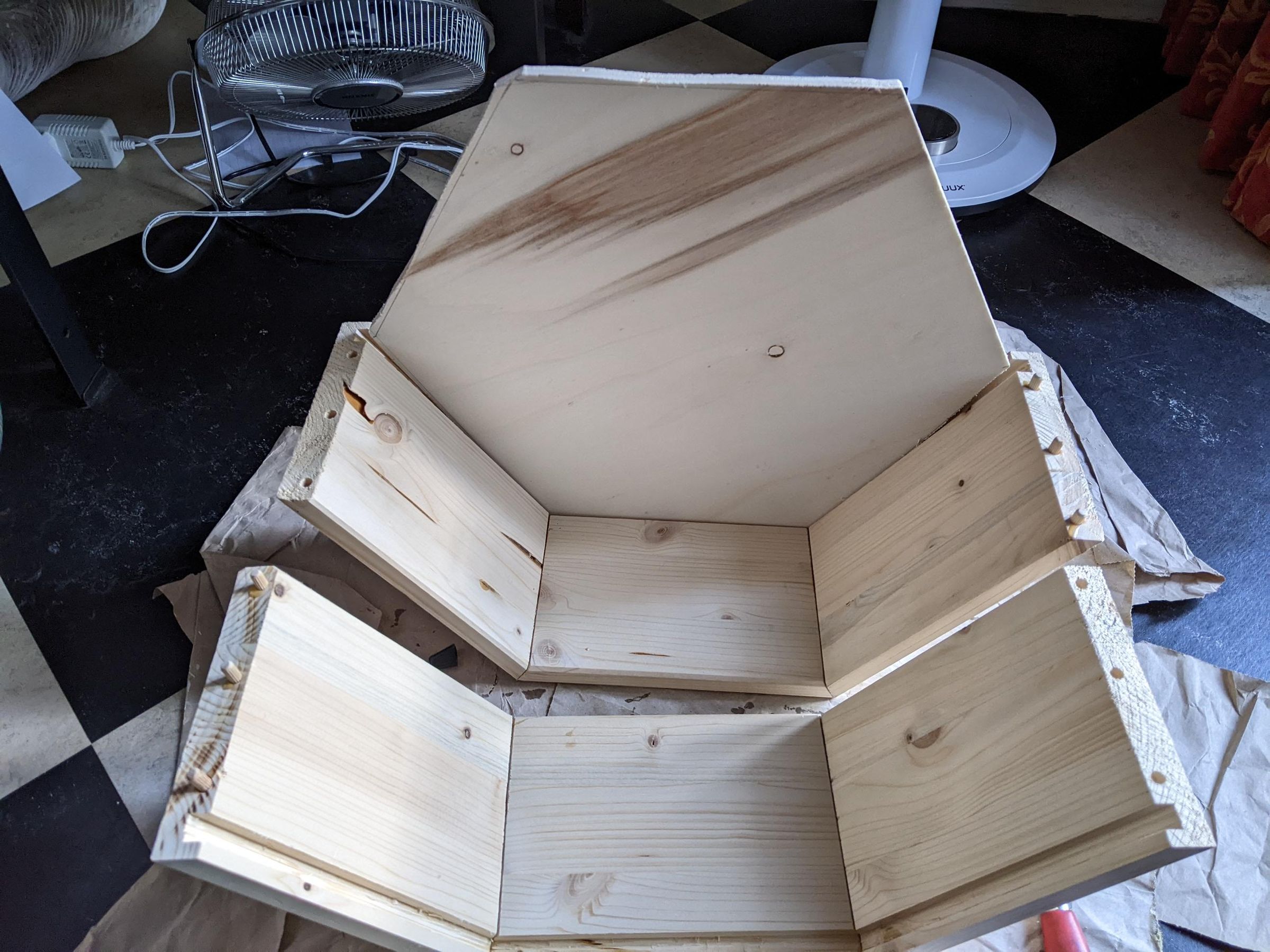 Hexagon Shelf : 10 Steps (with Pictures) - Instructables