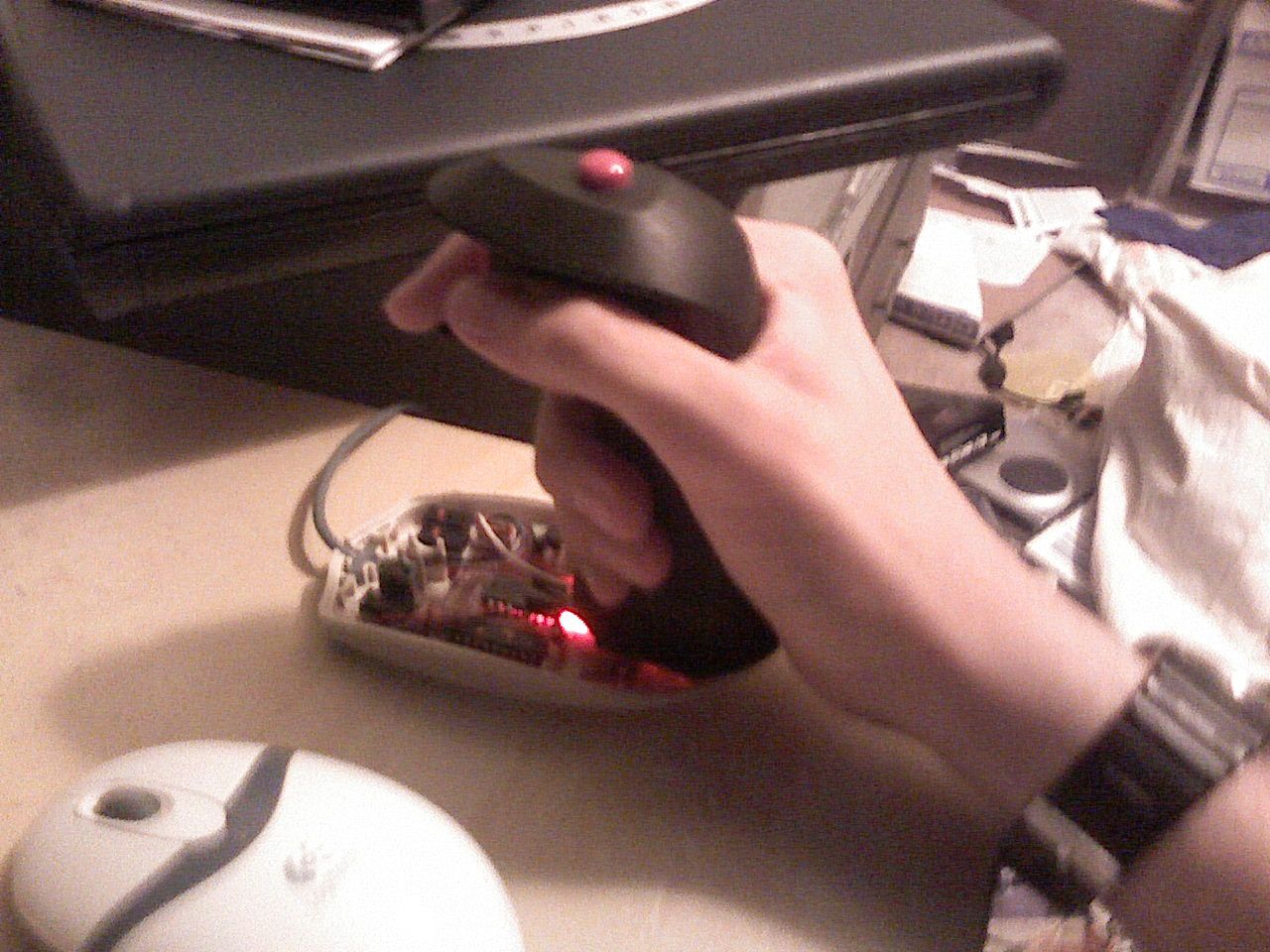 DIY Pistol (fps) Mouse : 6 Steps - Instructables