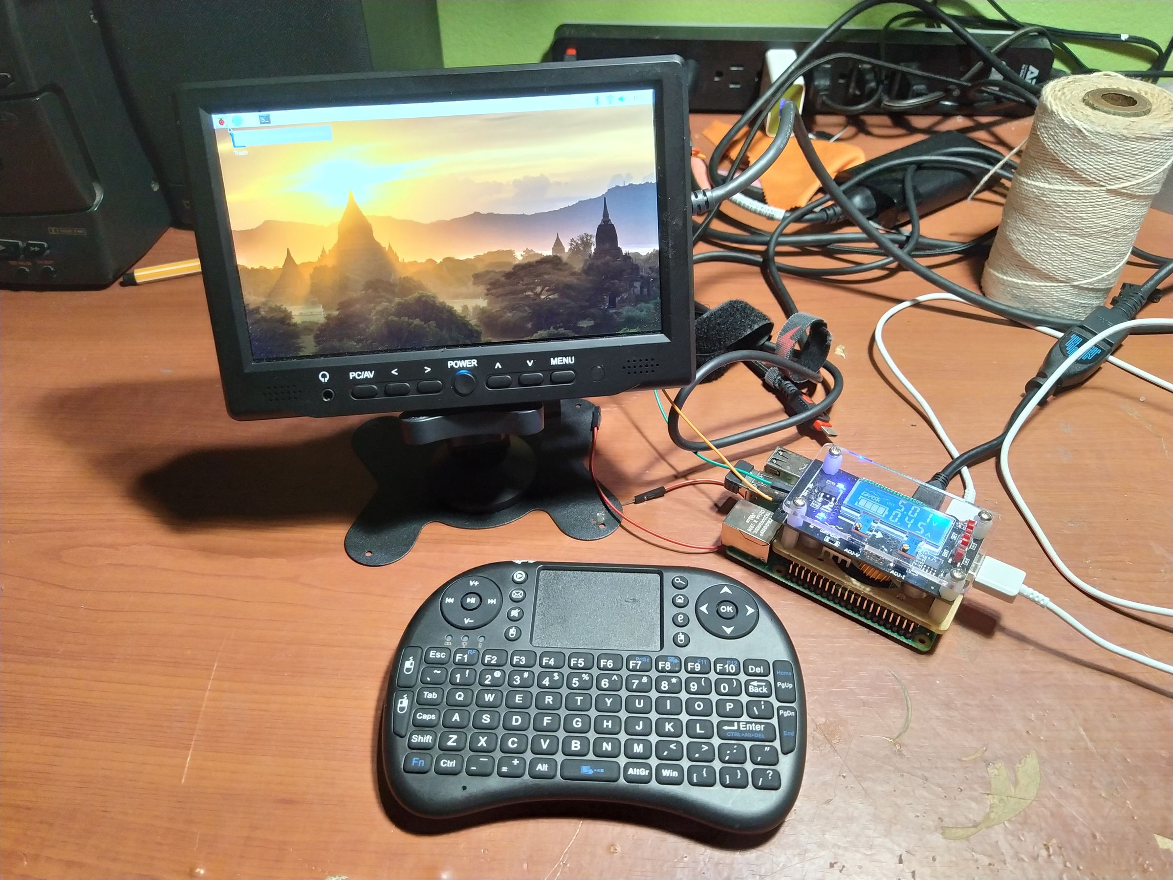 Learn How to Make a Portable Battery Powered Monitor That Can Also ...