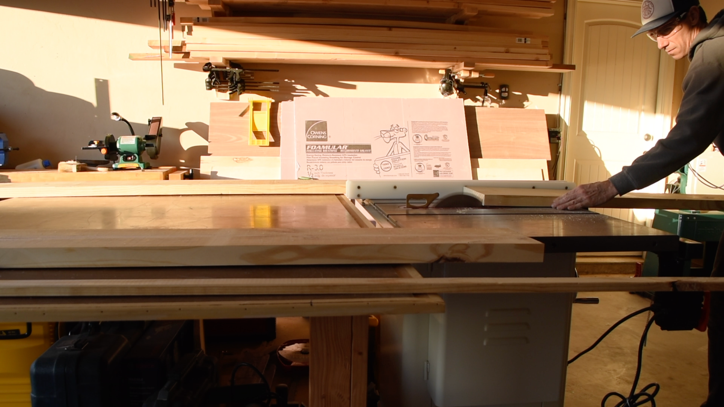 How to Build a Modern Platform Bed : 4 Steps (with Pictures ...