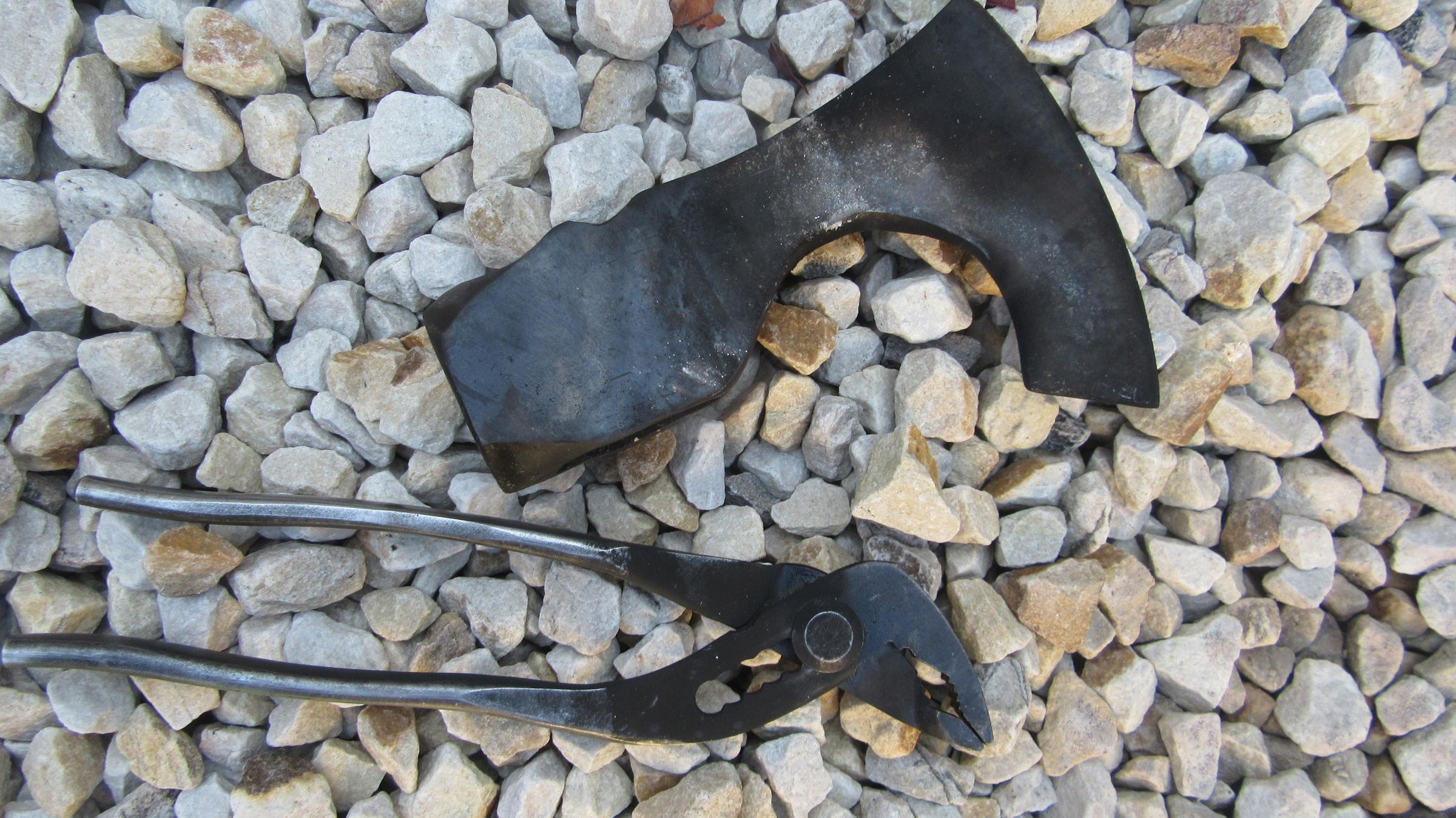 Turning a Cheap Axe Into a Viking Style Axe : 10 Steps (with Pictures ...