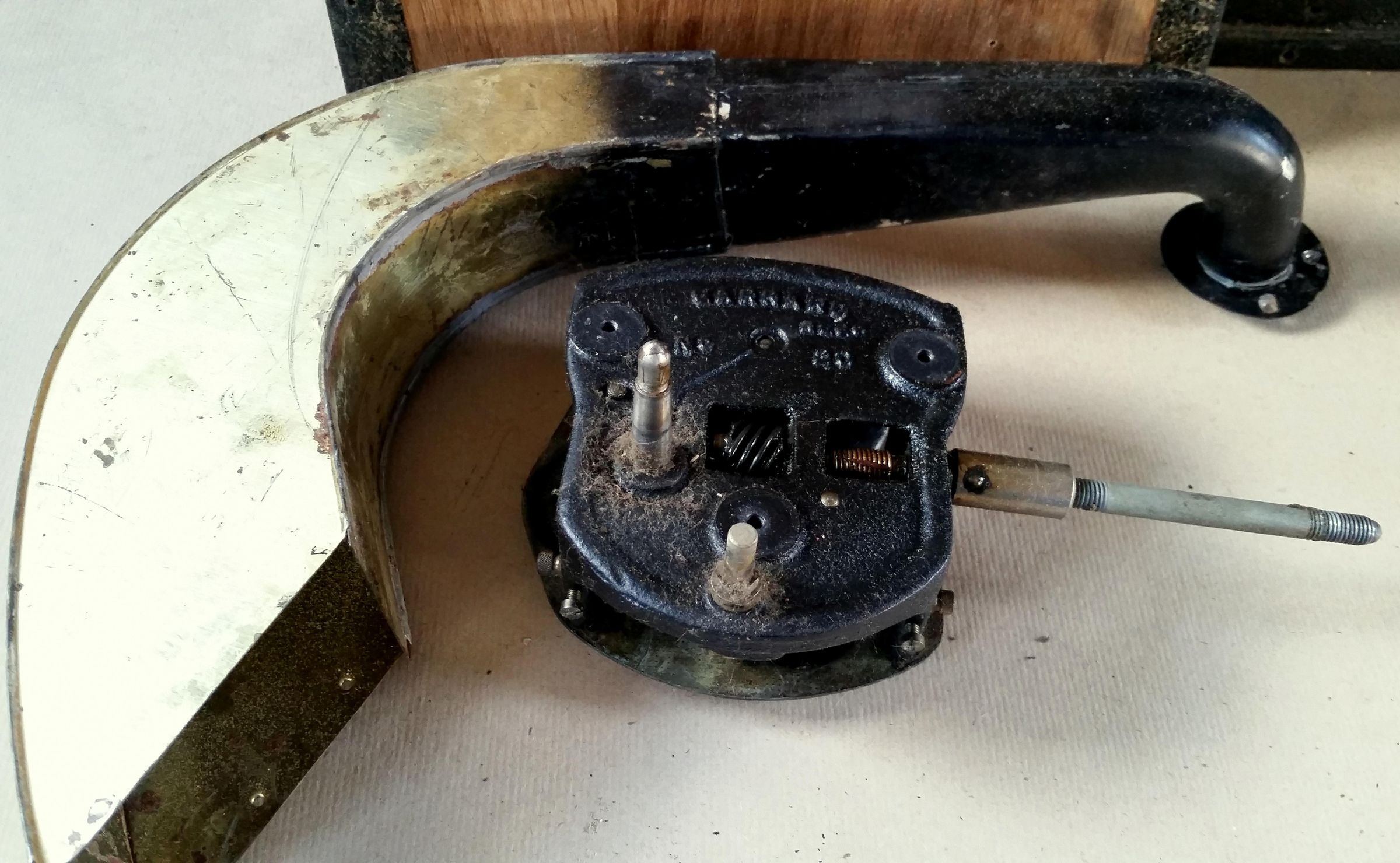 Give an Old Gramophone Some New Life! : 18 Steps (with Pictures ...