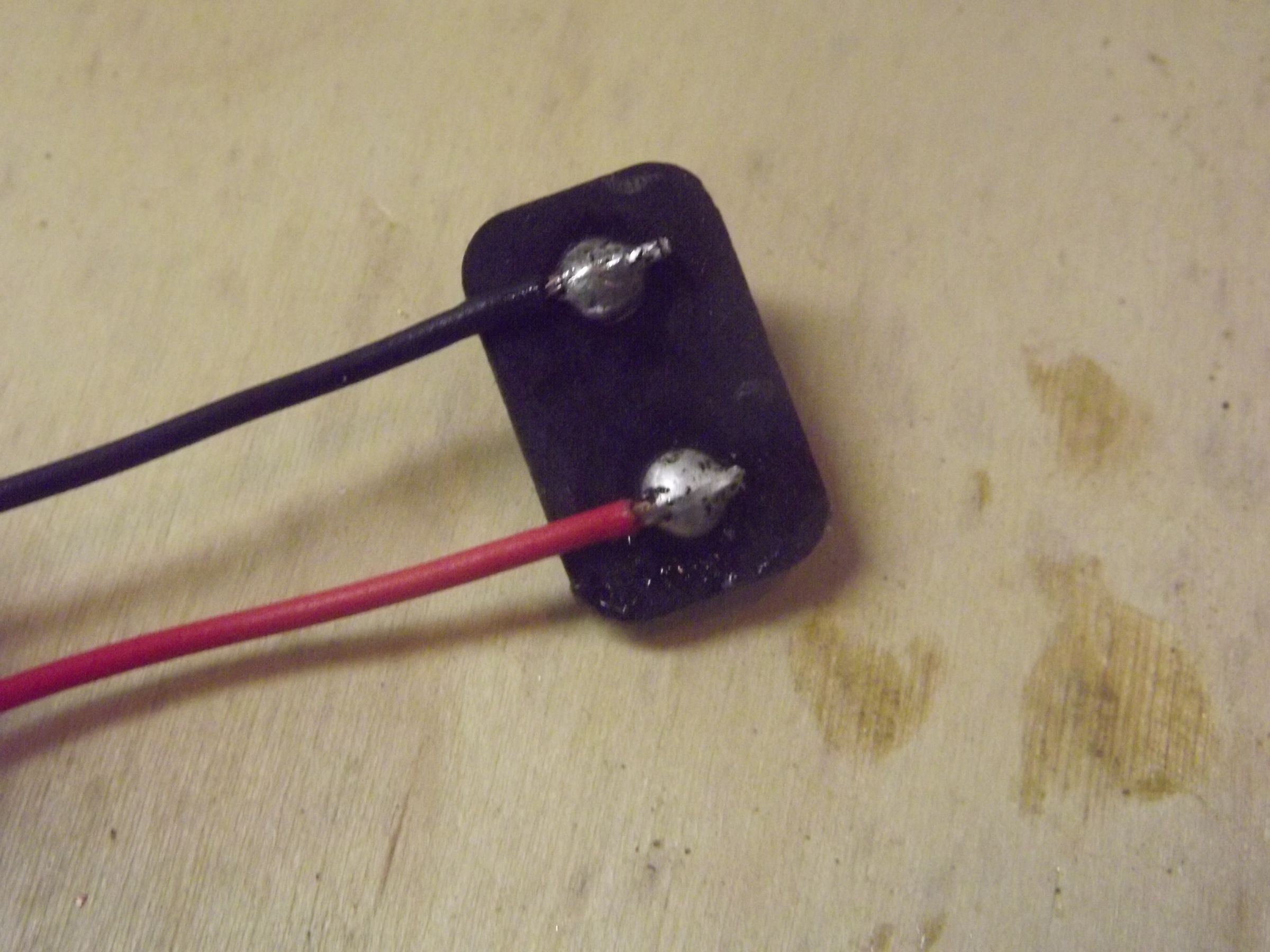 How to Make a 9 Volt Connector : 4 Steps - Instructables