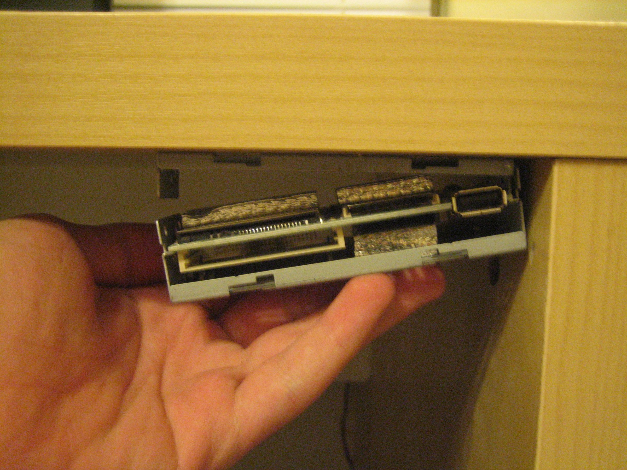 {THE INTEGRATED CARD READER} : 5 Steps - Instructables