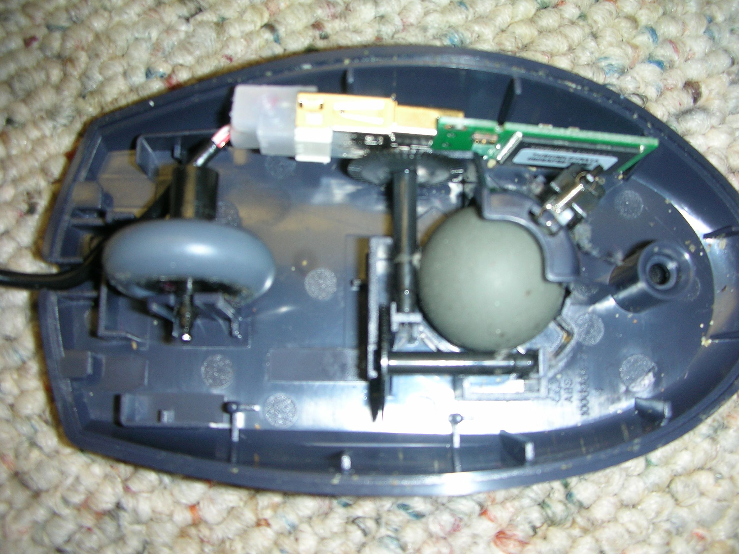 USB Mouse Flash Drive Hack : 8 Steps - Instructables