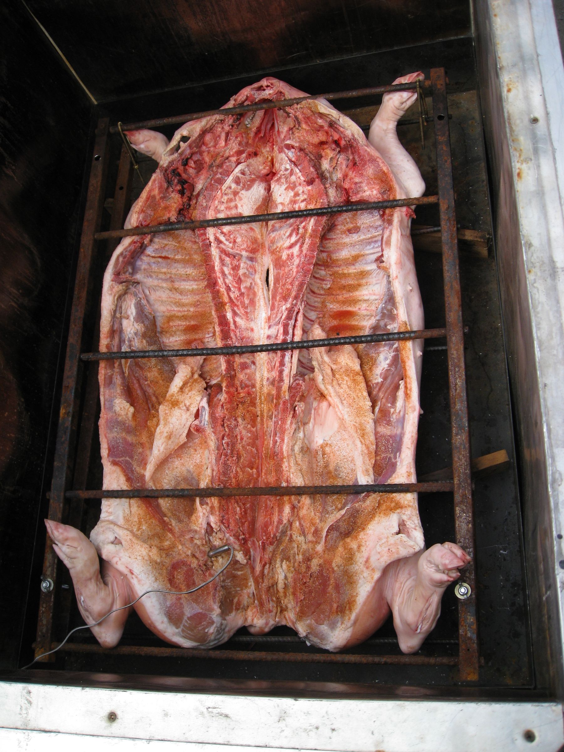 How to Roast a Whole Pig : 10 Steps (with Pictures) - Instructables