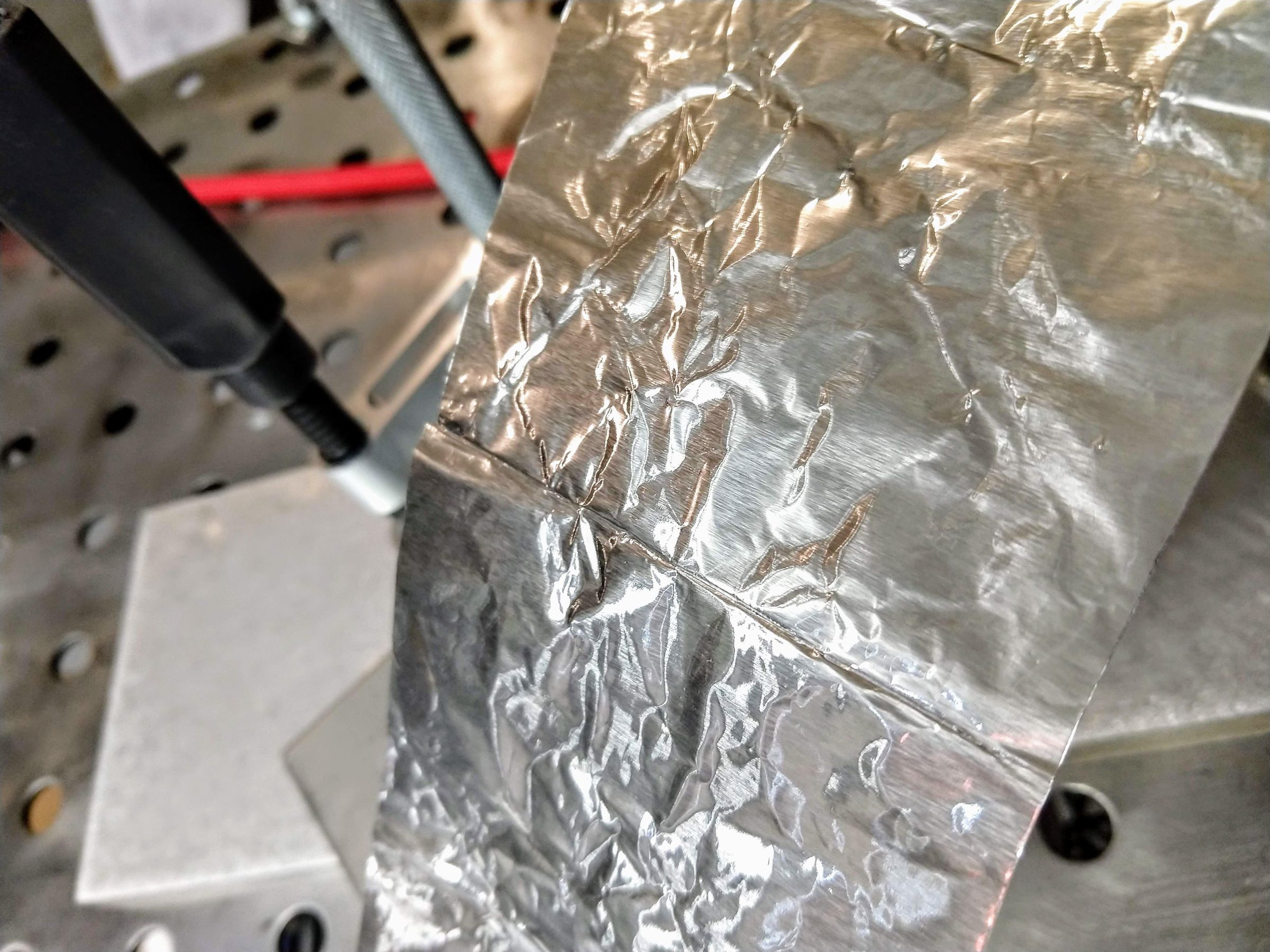 How to Weld Tin Foil : 4 Steps (with Pictures) - Instructables
