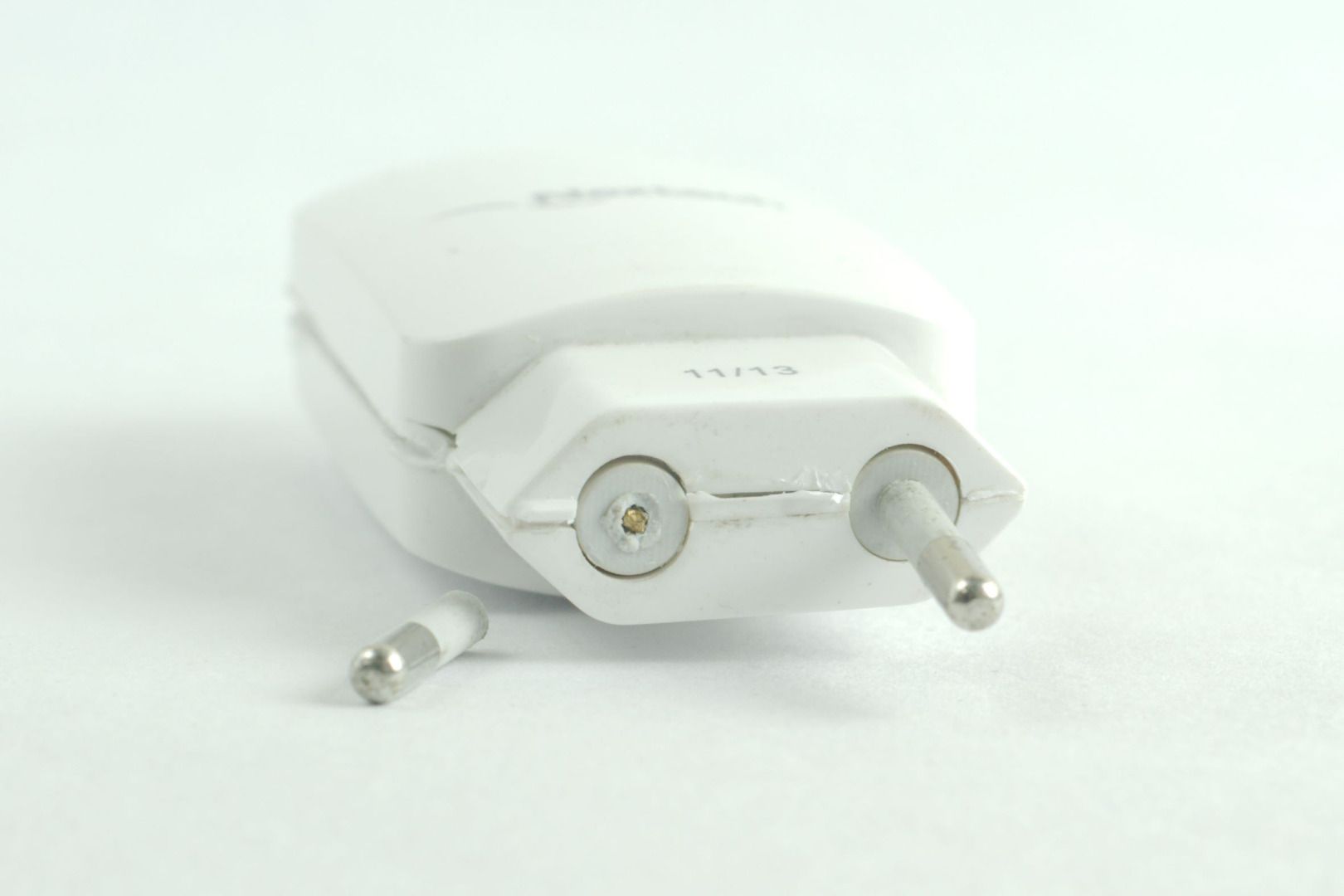Repair Broken Power Pin of Charger : 3 Steps (with Pictures ...
