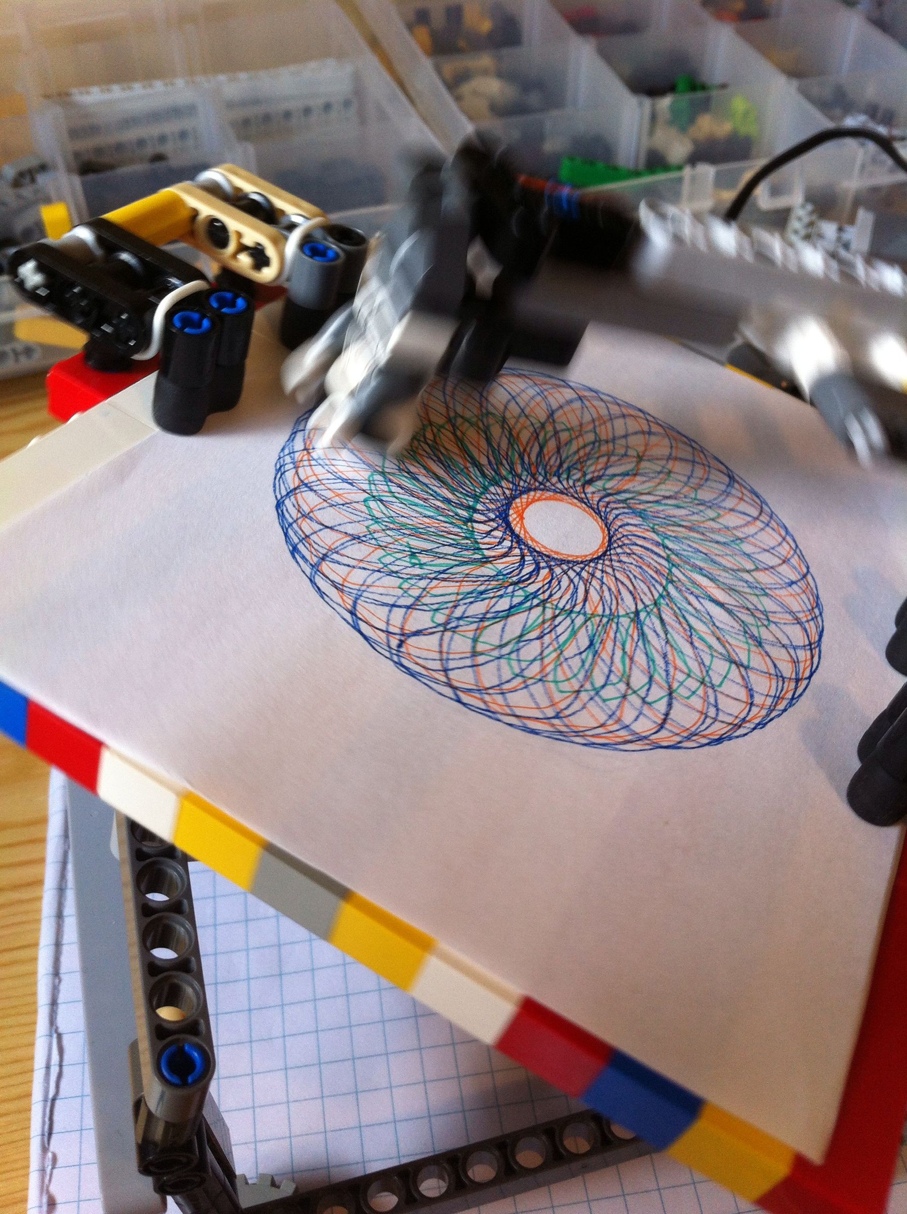 Build a Lego Spirograph : 10 Steps (with Pictures) - Instructables