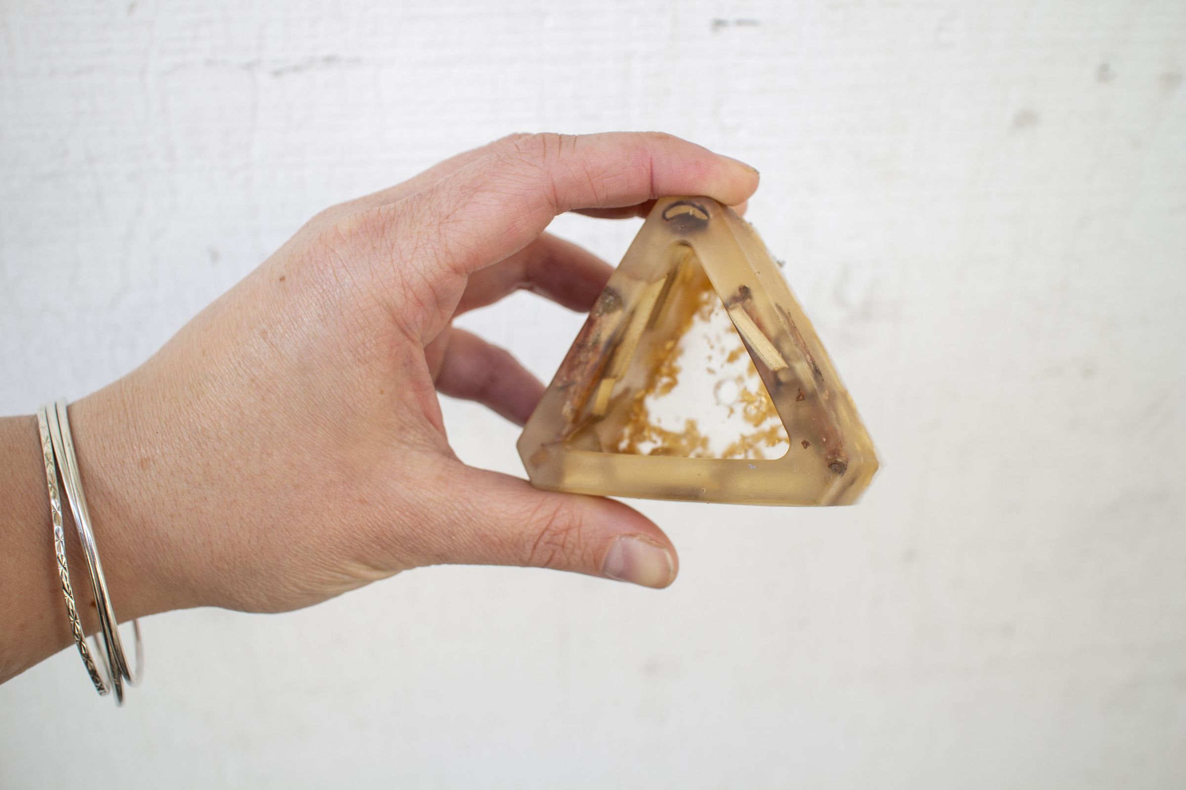 How to Use Yardwaste As Resin Filler : 11 Steps (with Pictures ...